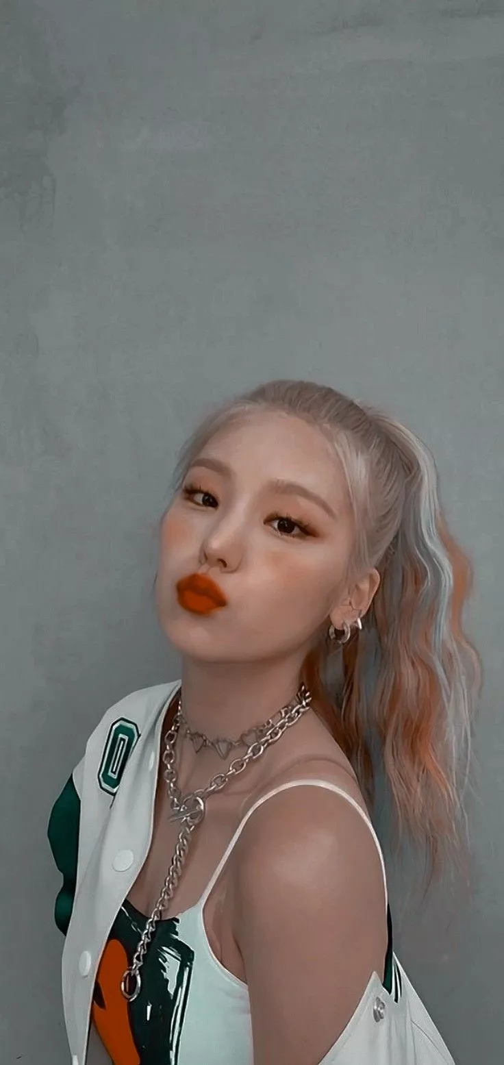 Yeji Aesthetic Wallpapers - Wallpaper Cave