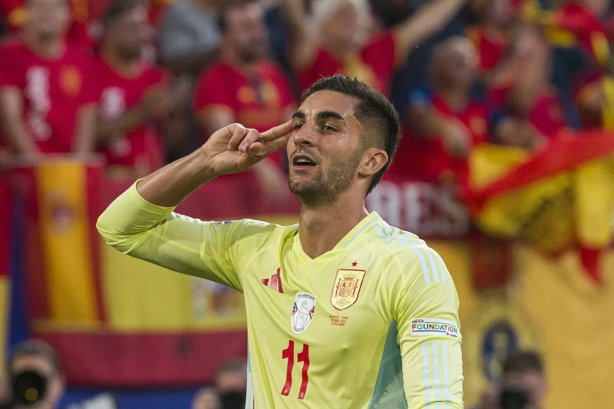 Ferran Torres 2025 Wallpapers - Wallpaper Cave