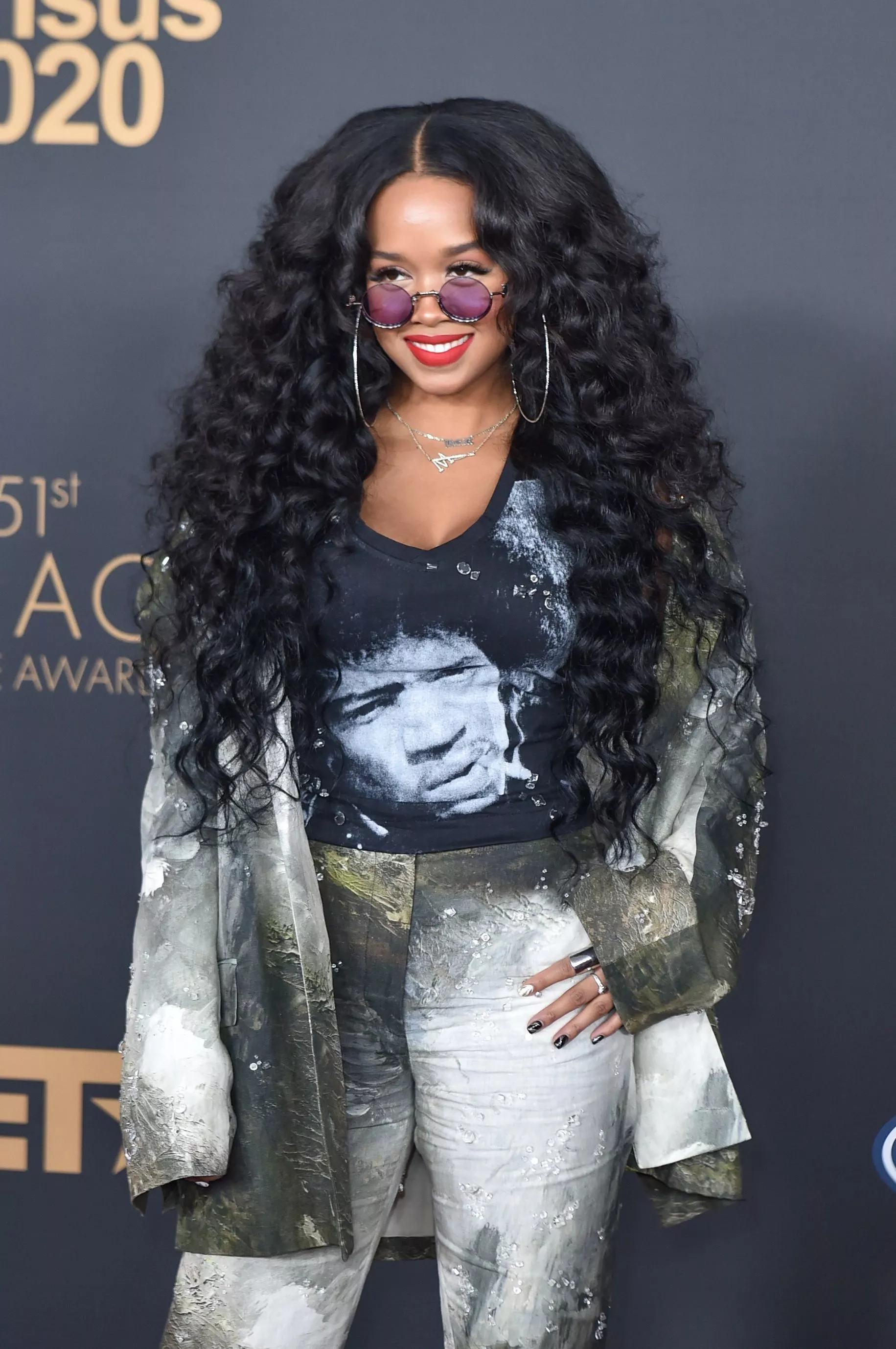 The Singer H.E.R. Wallpapers - Wallpaper Cave