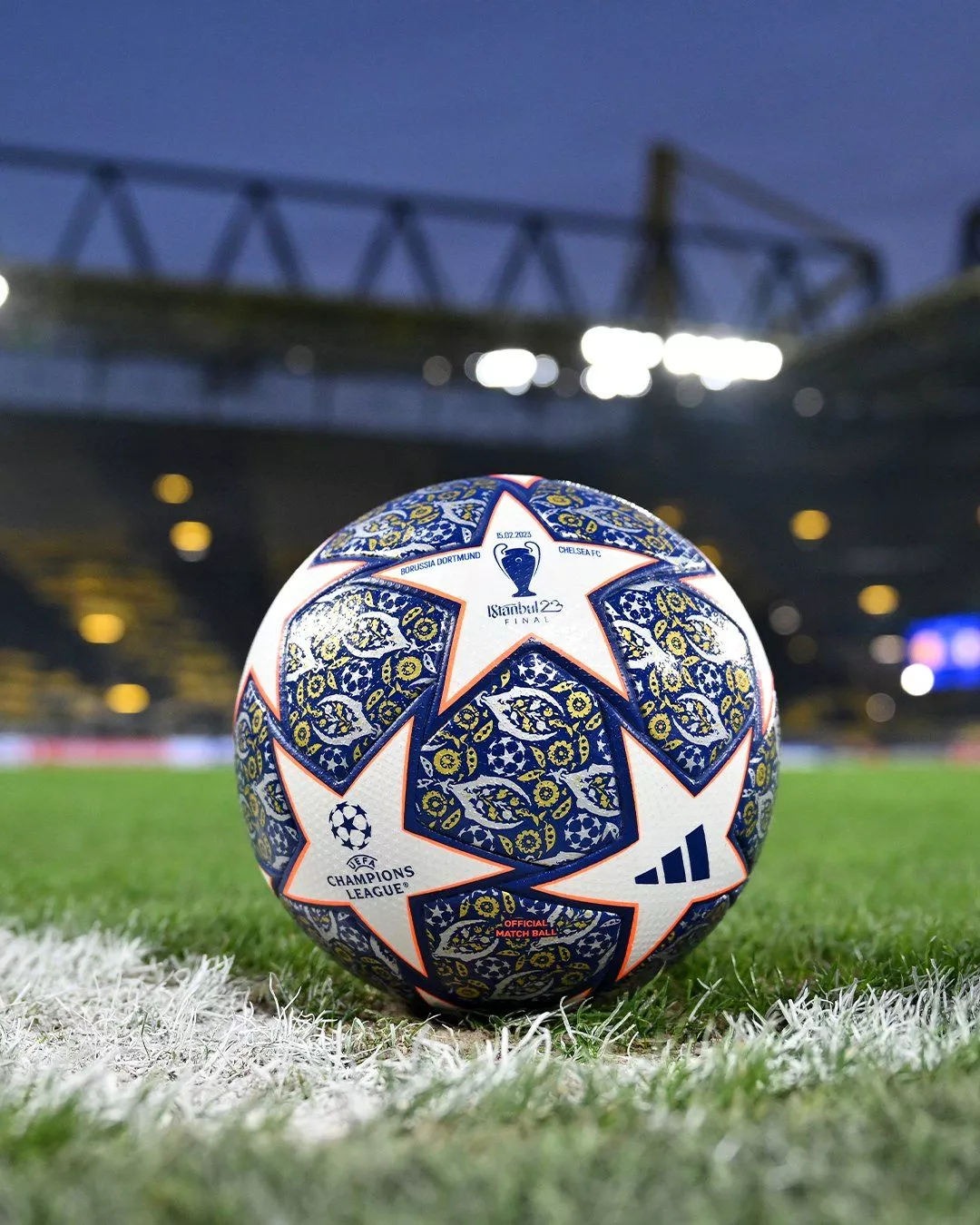 UCL Ball Wallpapers - Wallpaper Cave