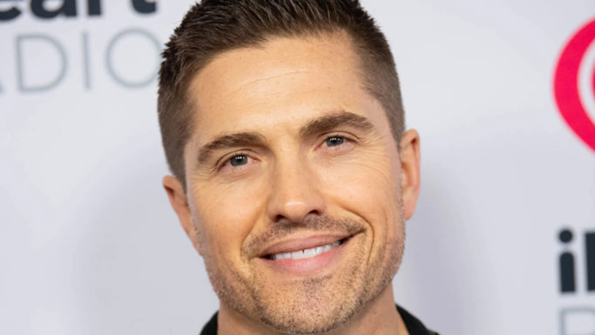 Eric Winter Wallpapers - Wallpaper Cave