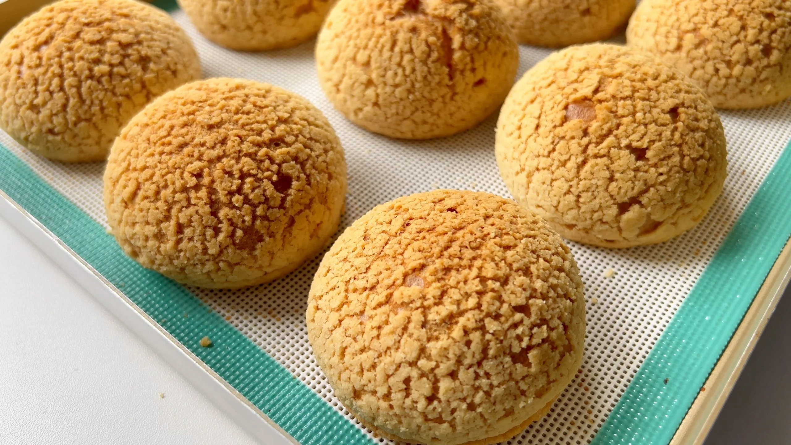 Cream Puff Wallpapers - Wallpaper Cave