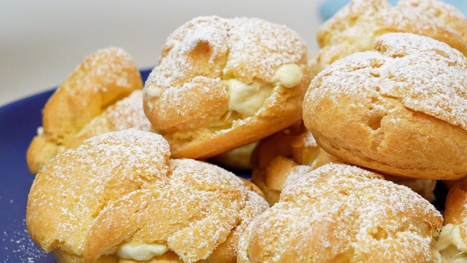 Cream Puff Wallpapers - Wallpaper Cave