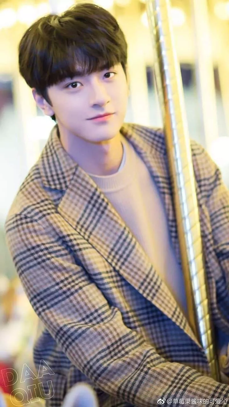 Lin Yi HD Wallpapers - Wallpaper Cave