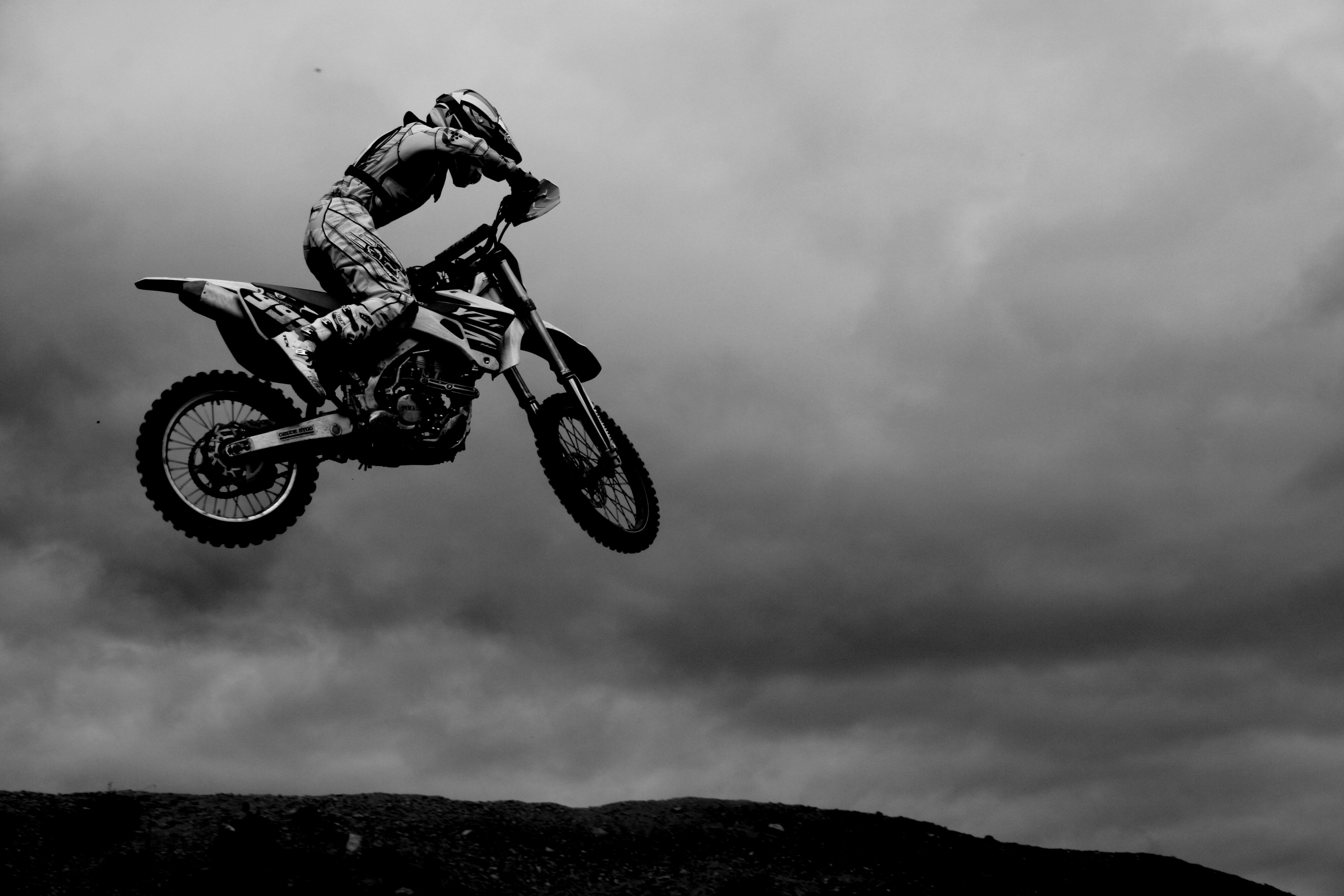 Black And White Bike Wallpapers - Wallpaper Cave