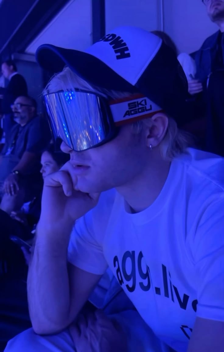 Ski Aggu Wallpapers - Wallpaper Cave