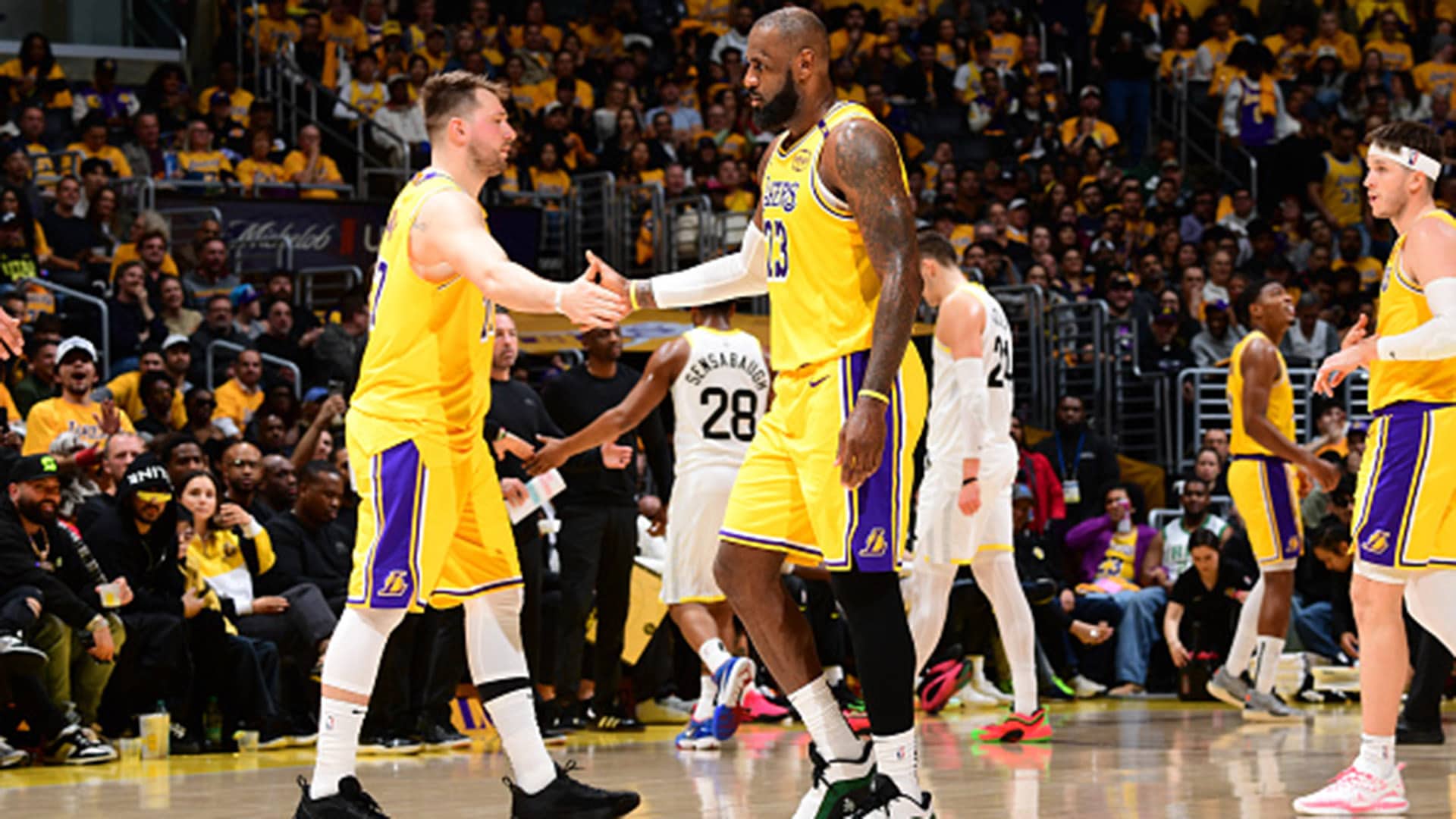 Luka Doncic Lakers Wallpapers - Wallpaper Cave