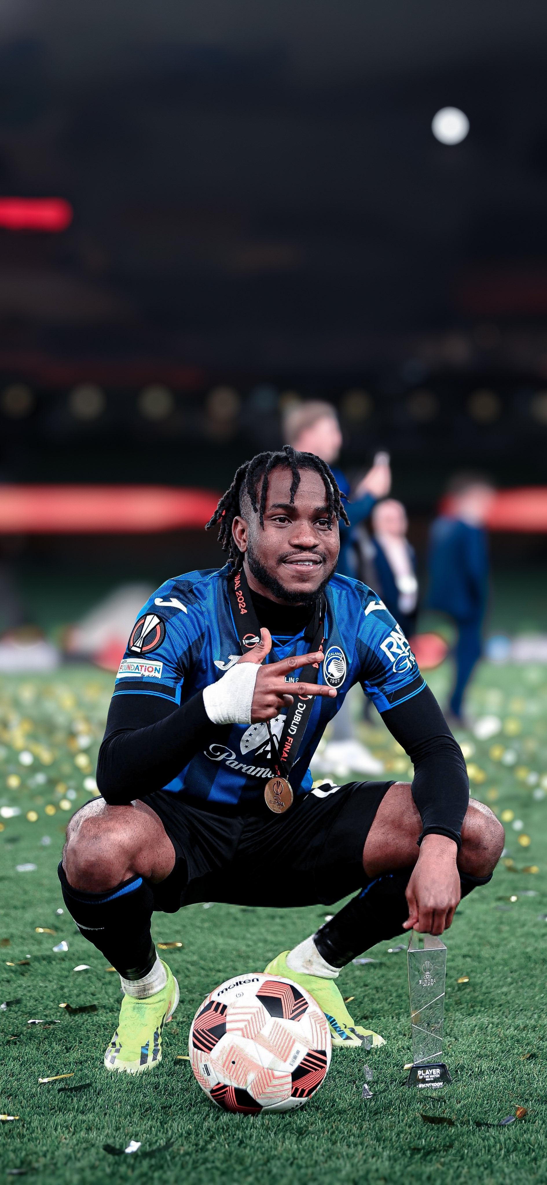 Ademola Lookman Wallpapers - Wallpaper Cave