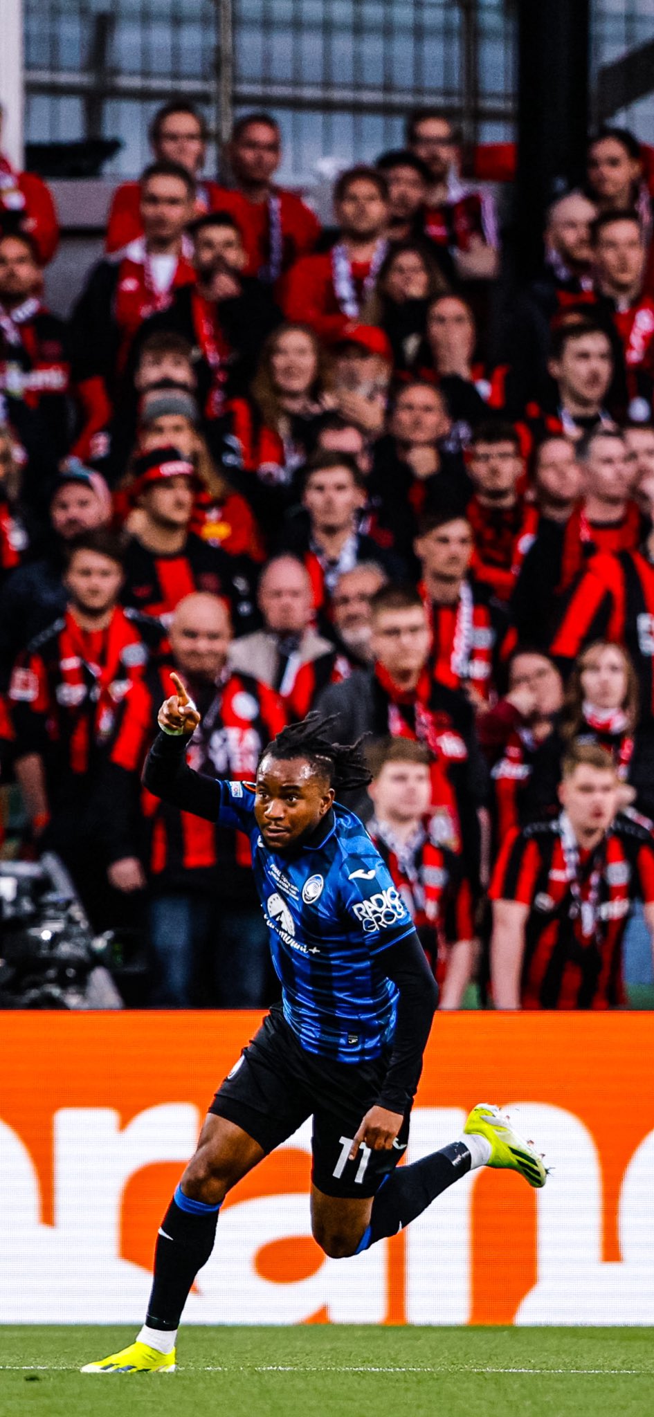 Ademola Lookman Wallpapers - Wallpaper Cave