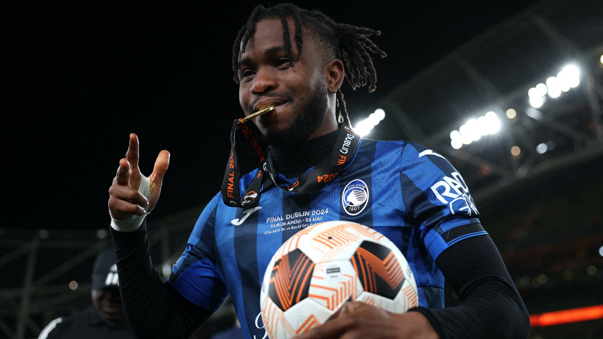 Ademola Lookman Wallpapers - Wallpaper Cave