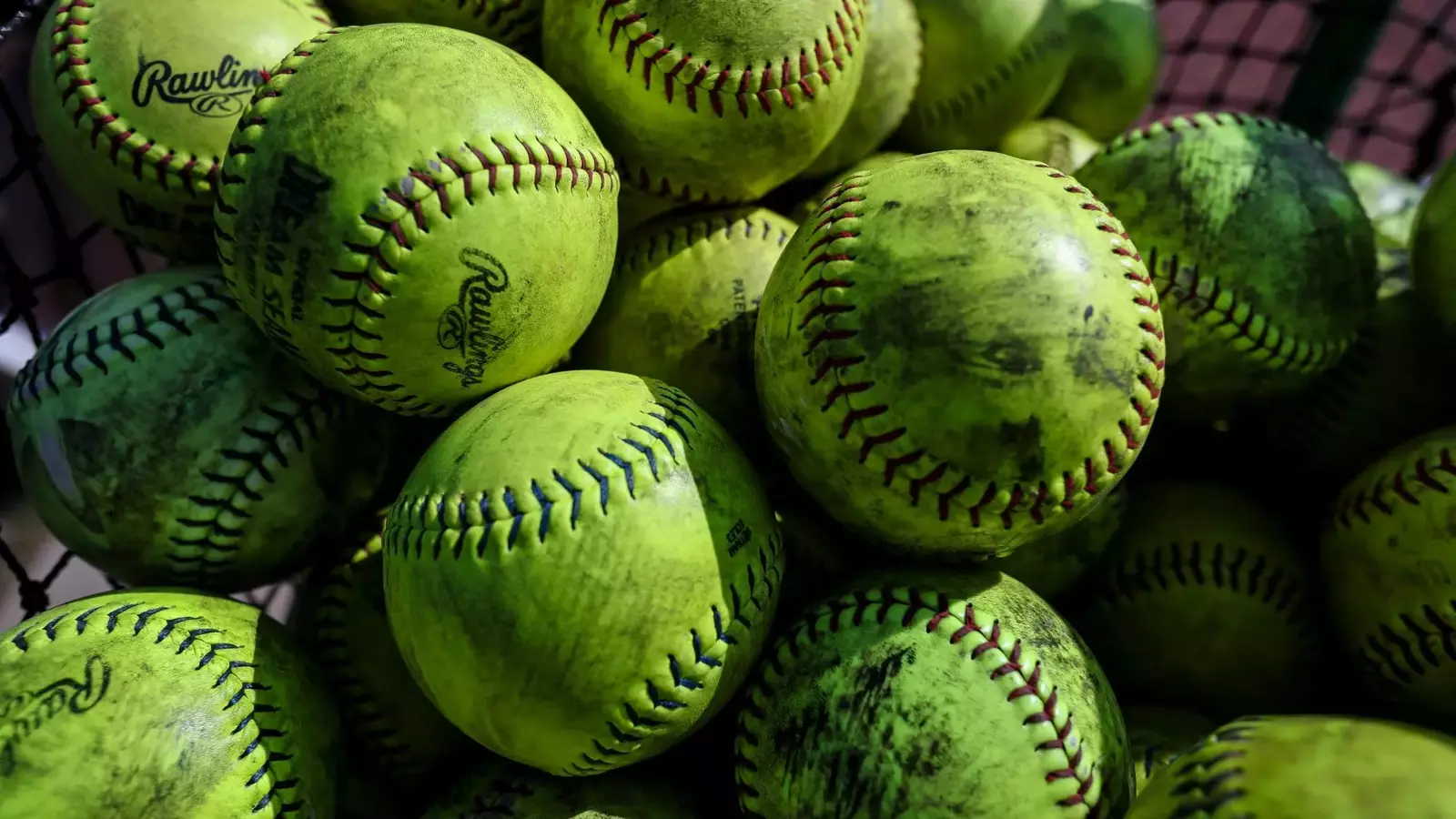 Softball Desktop Wallpapers - Wallpaper Cave