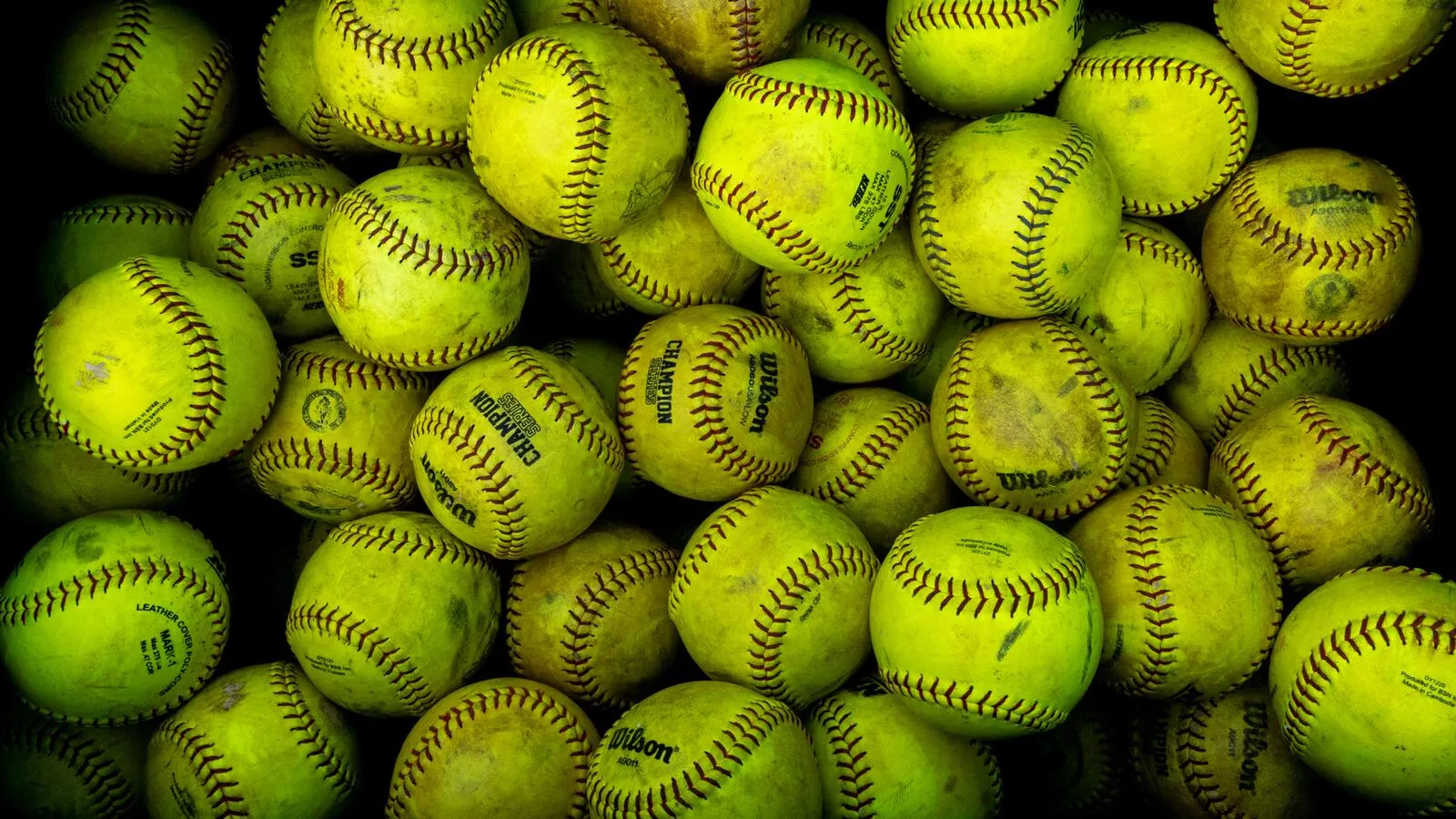 Softball Desktop Wallpapers - Wallpaper Cave