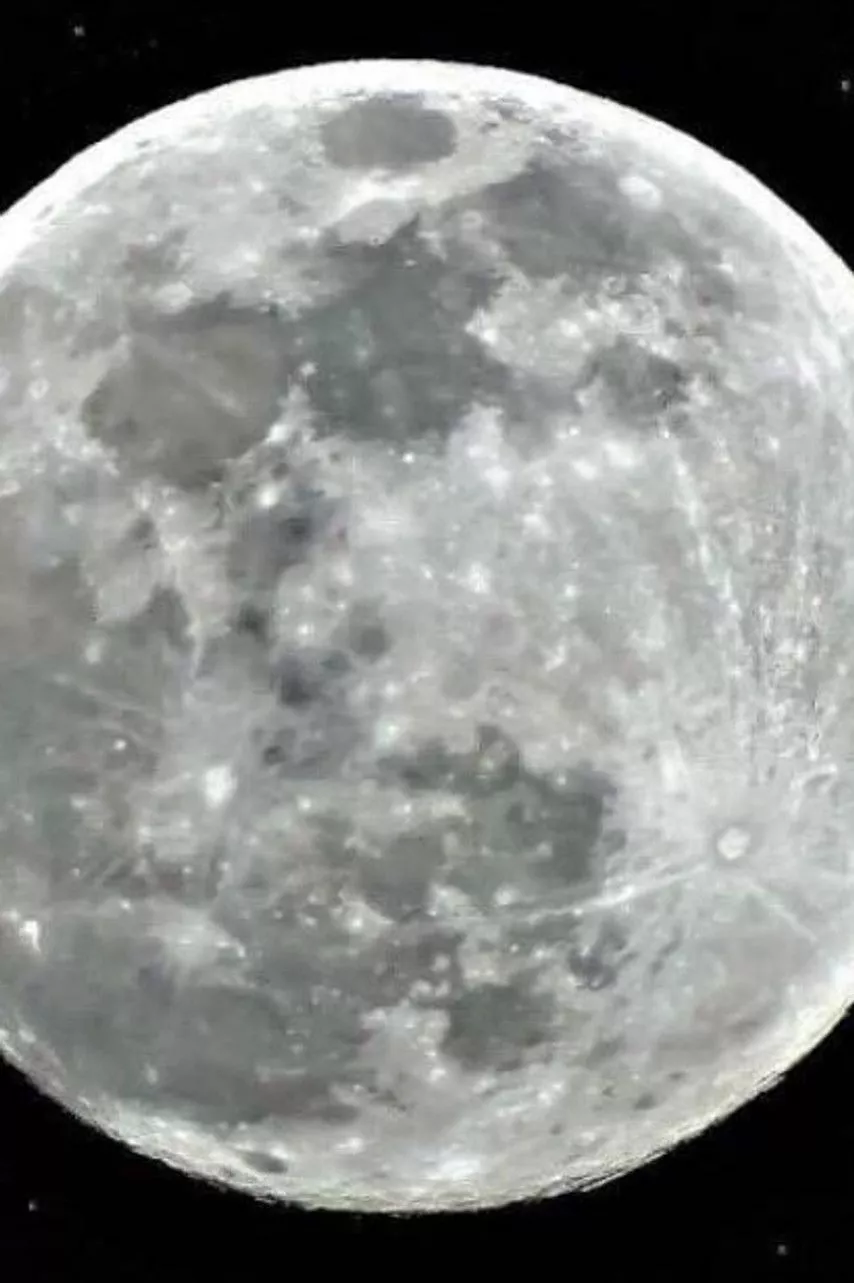 Vertical Moon Wallpapers - Wallpaper Cave