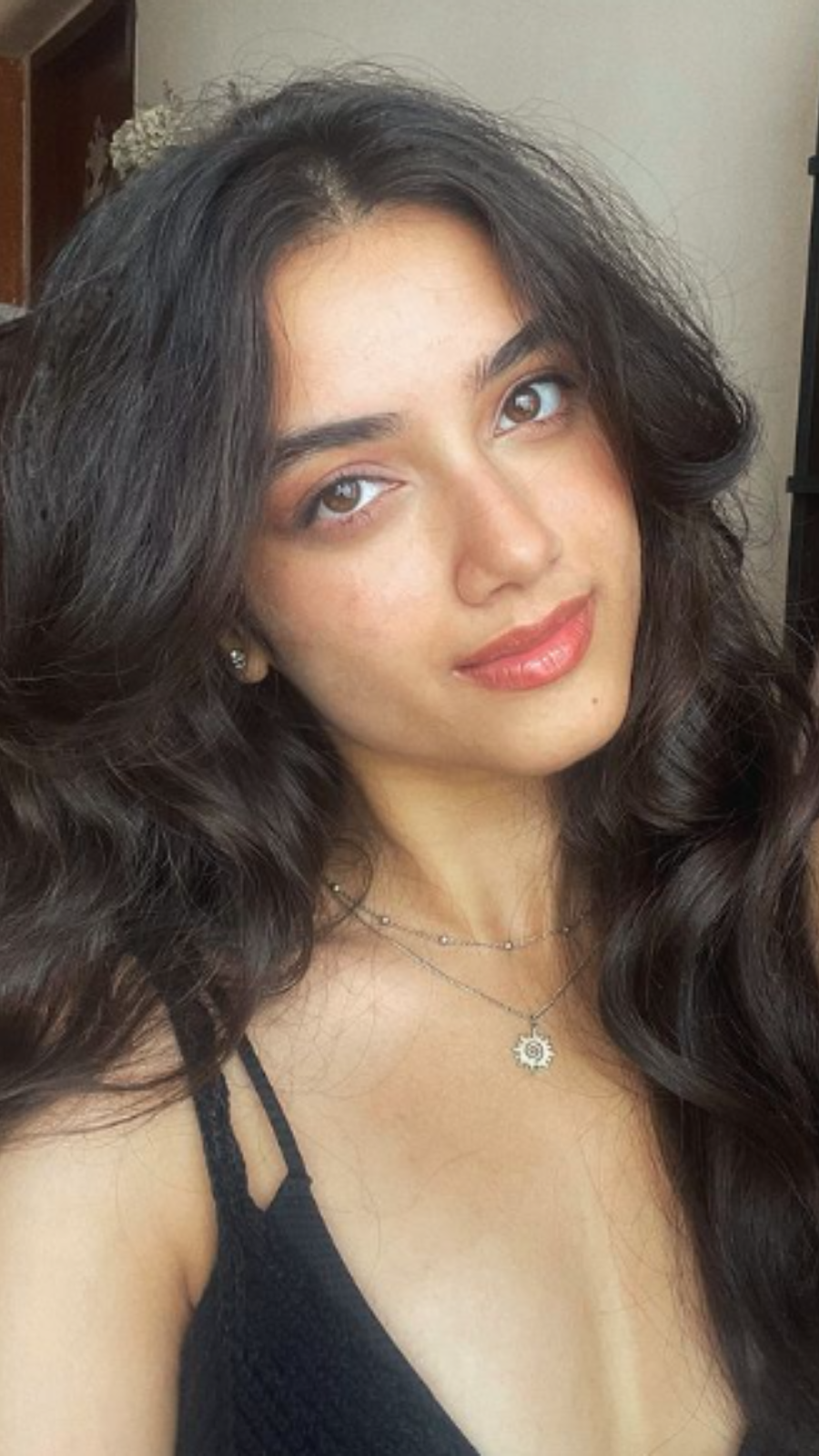 Bhagyashri Borse Wallpapers - Wallpaper Cave