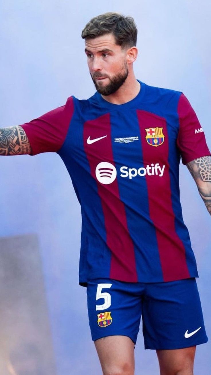 Iñigo Martinez Wallpapers - Wallpaper Cave