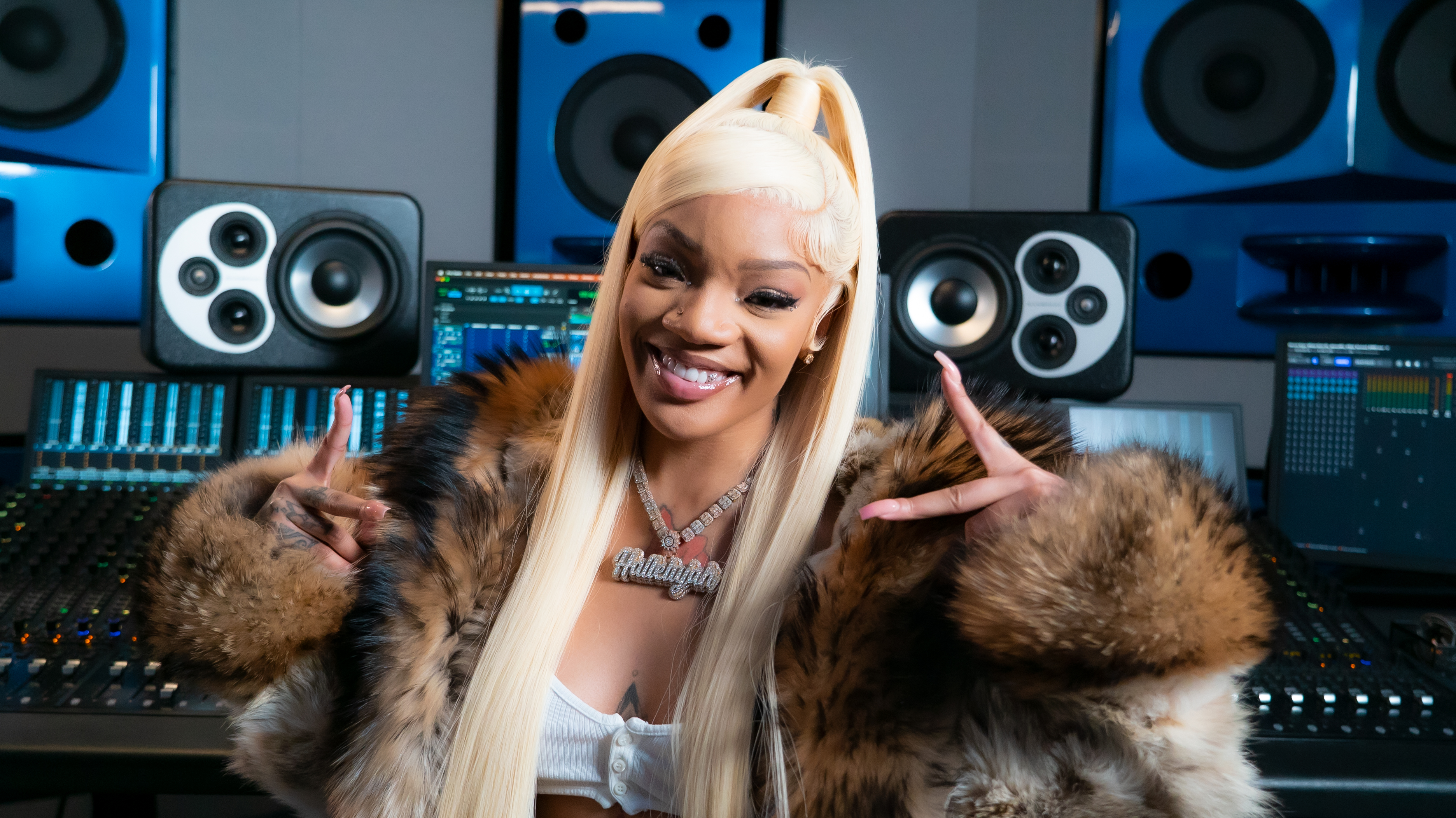 Yeah Glo! Wallpapers - Wallpaper Cave