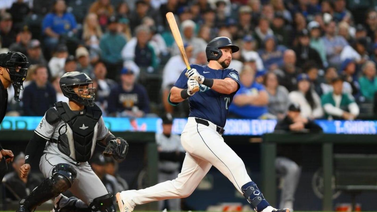 Cal Raleigh Wallpapers - Wallpaper Cave