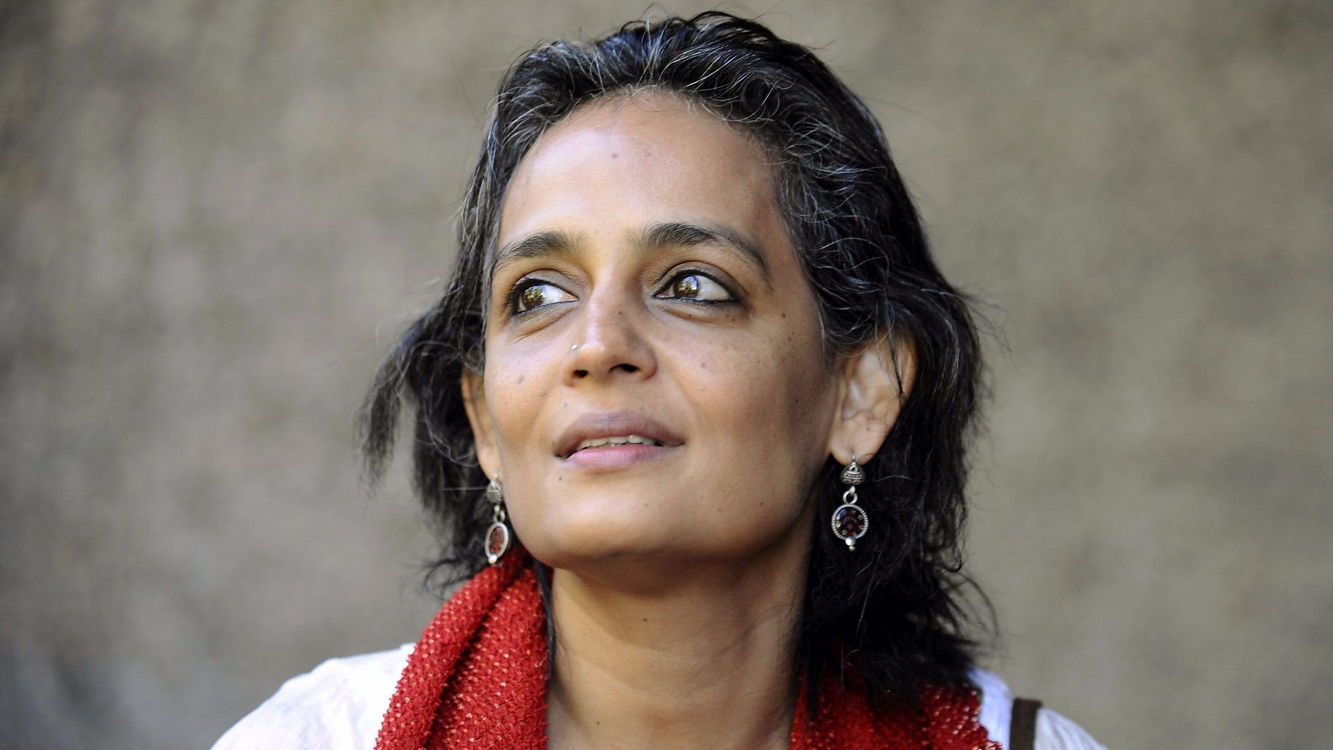 Arundhati Roy Wallpapers - Wallpaper Cave