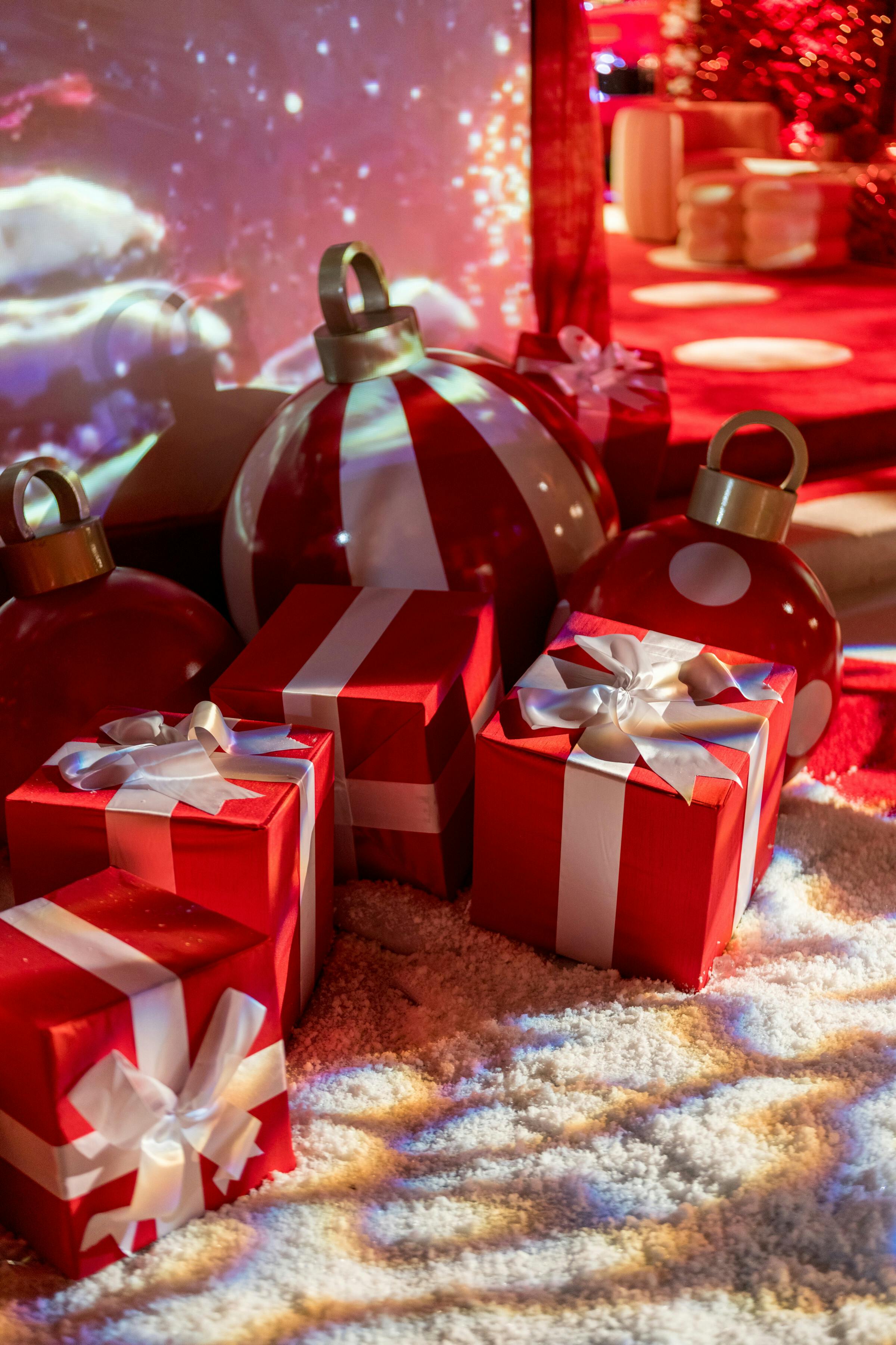 Holiday Party Wallpapers - Wallpaper Cave