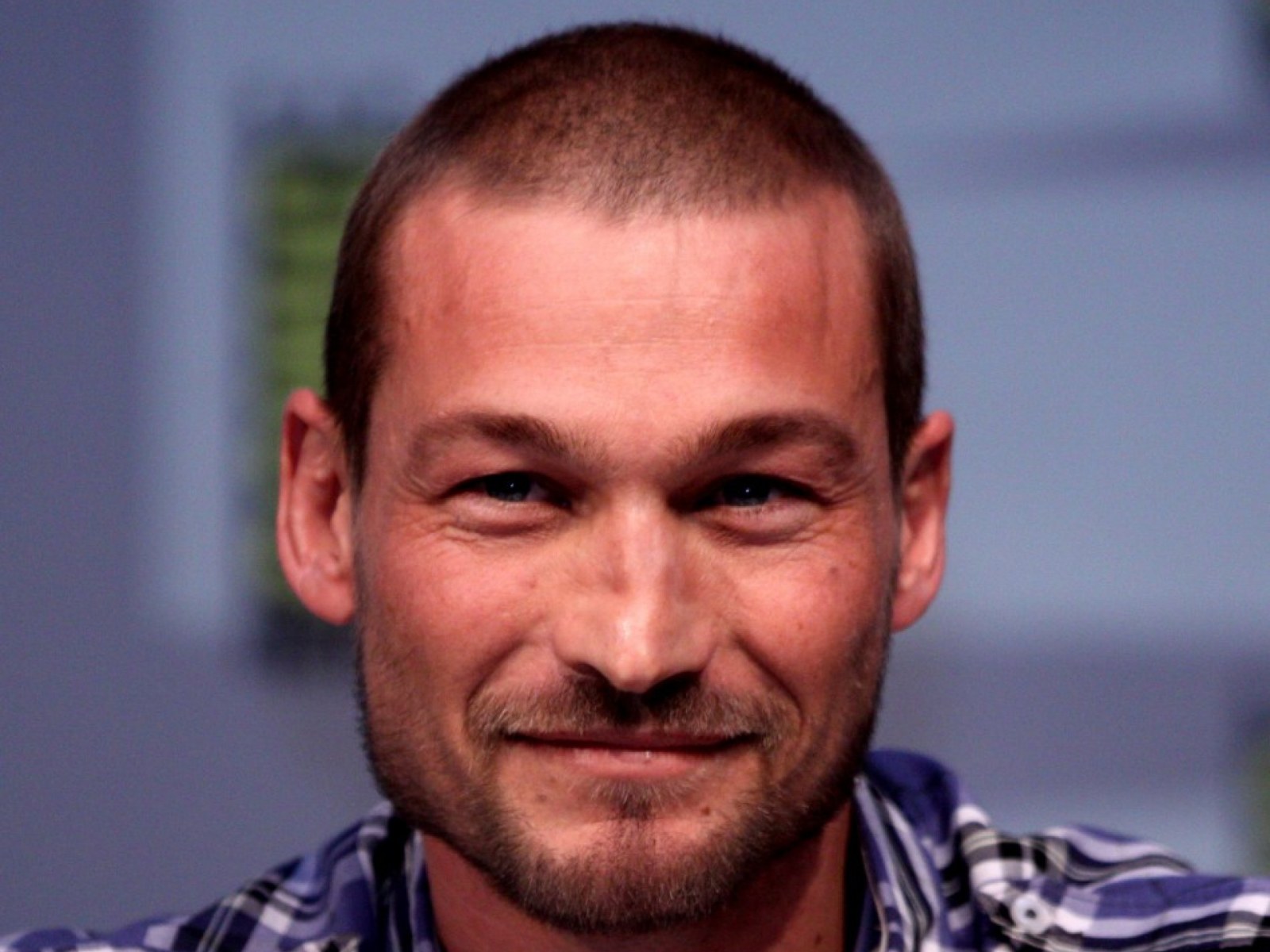 Andy Whitfield Wallpapers - Wallpaper Cave