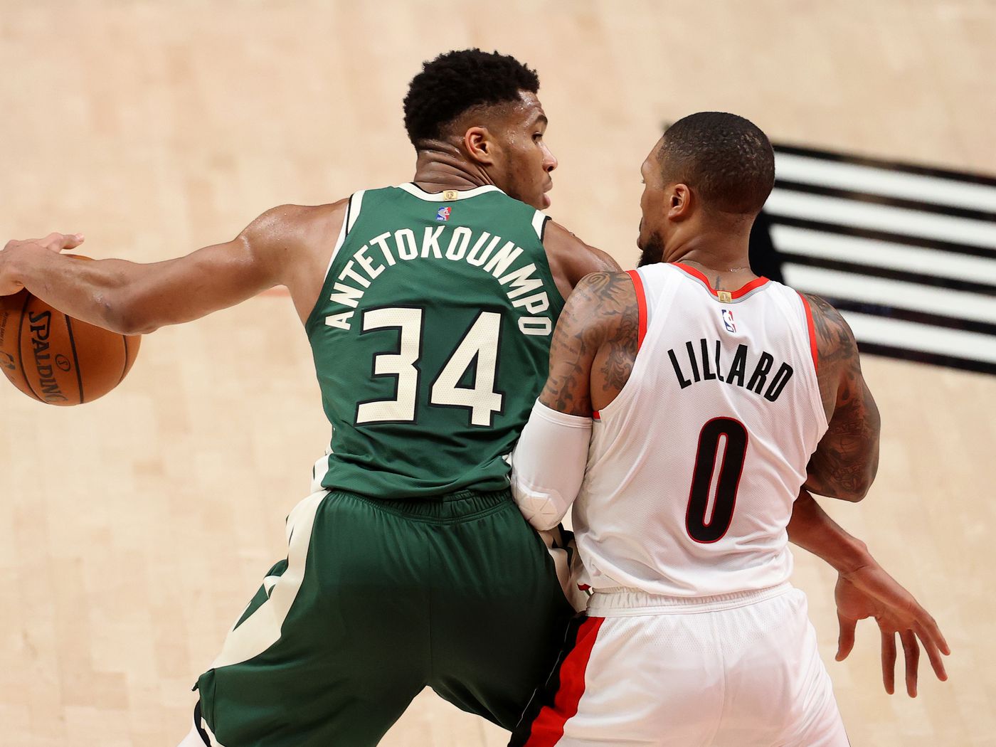 Damian Lillard And Giannis Antetokounmpo Wallpapers - Wallpaper Cave