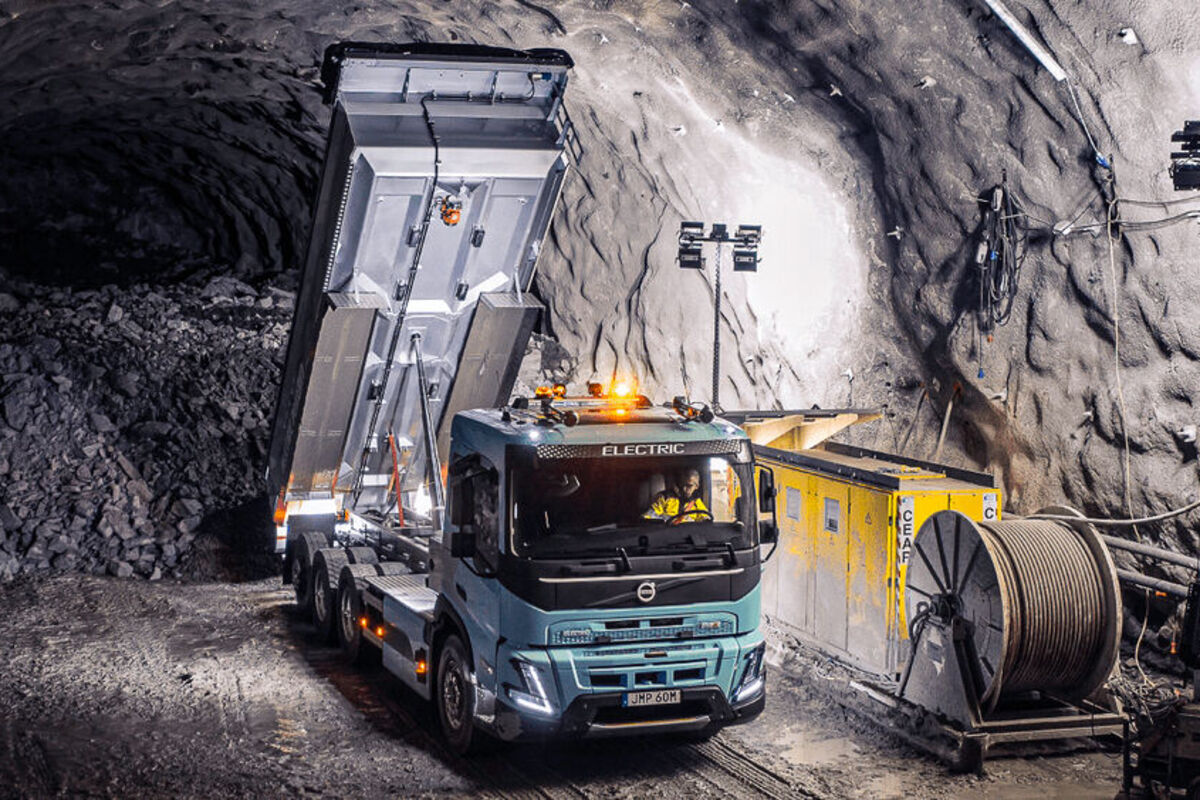 Mining Truck Wallpapers - Wallpaper Cave