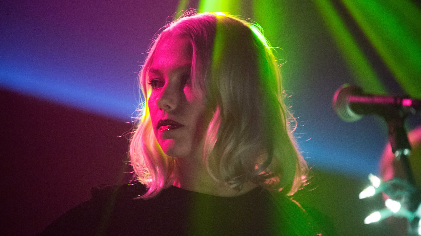Phoebe Bridgers Desktop Wallpapers - Wallpaper Cave