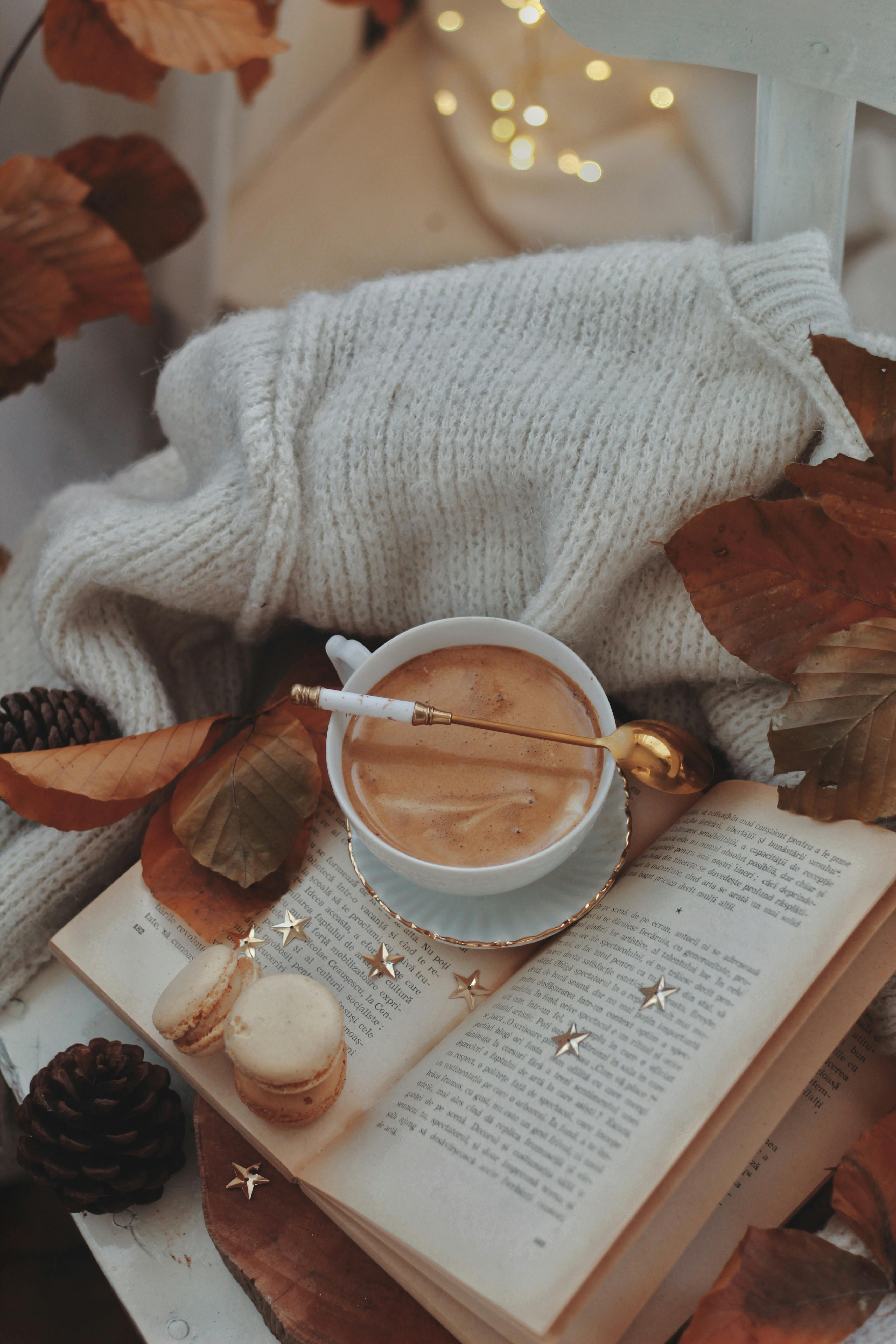 Cozy Autumn Book Wallpapers - Wallpaper Cave