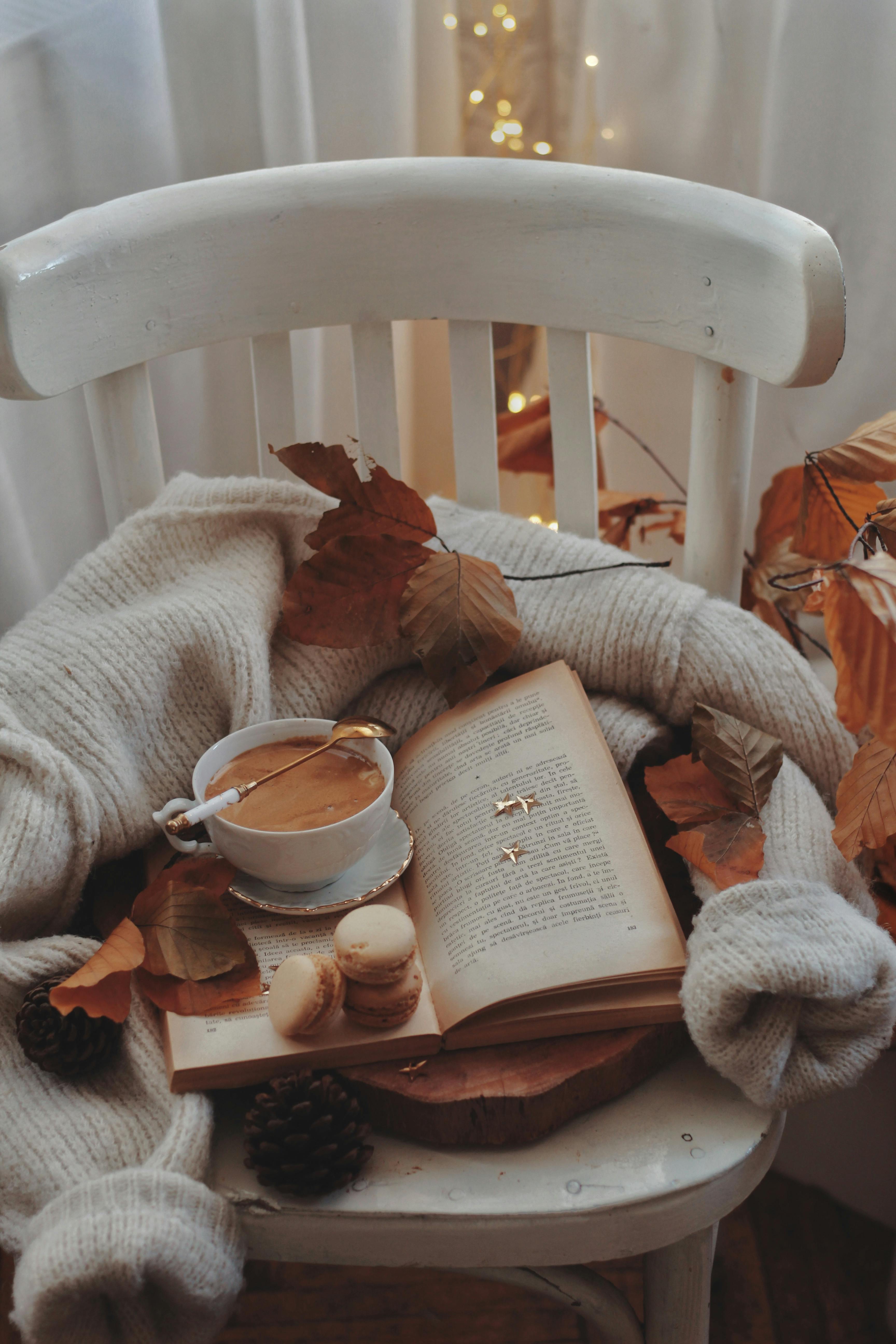 Cozy Autumn Book Wallpapers - Wallpaper Cave