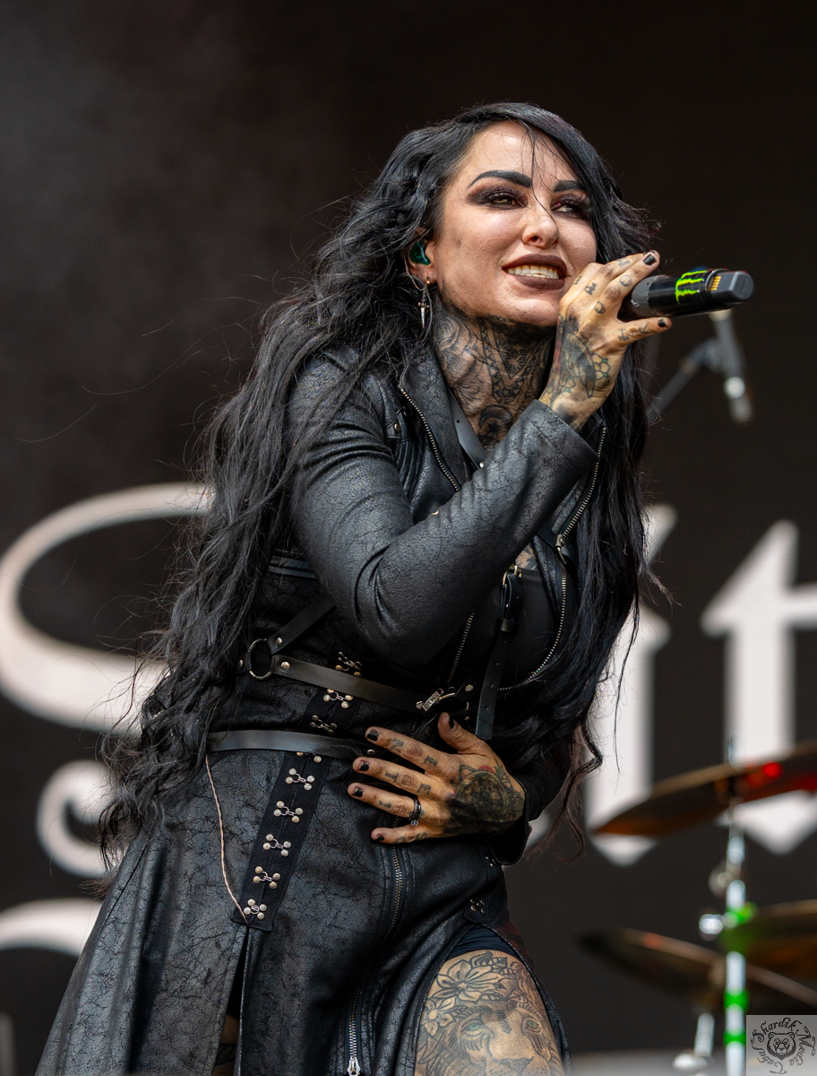 Stitched Up Heart Wallpapers - Wallpaper Cave