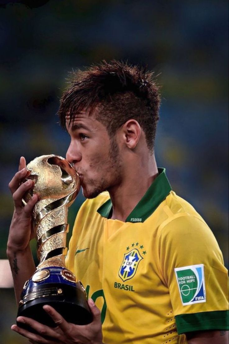 Neymar Trophy Wallpapers - Wallpaper Cave