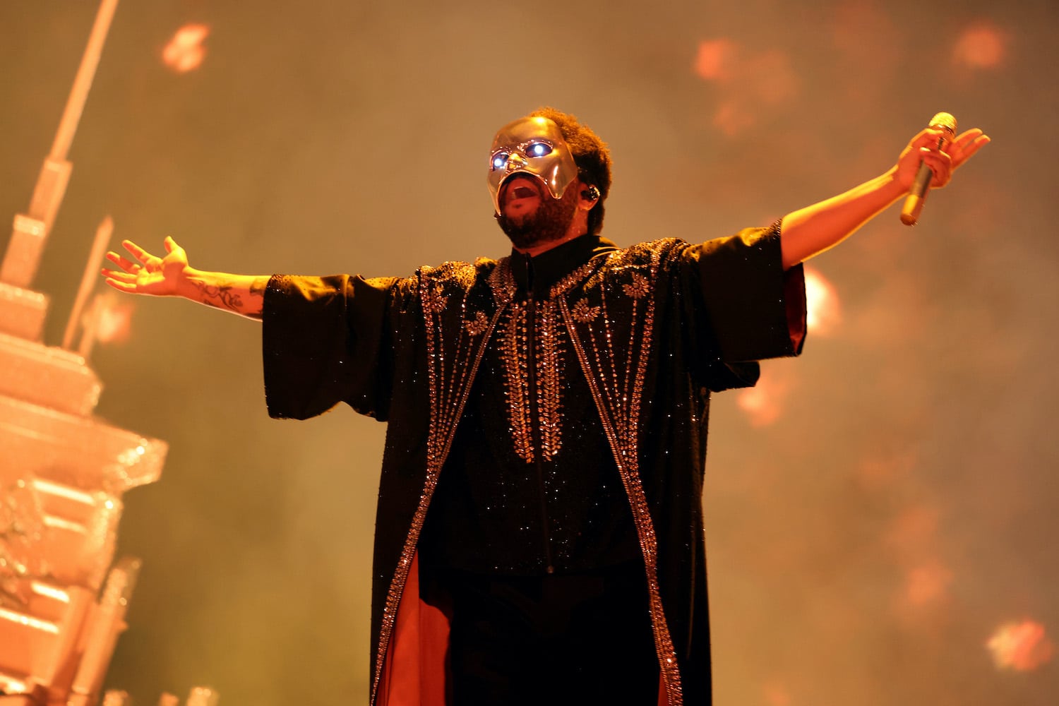 The Weeknd 2025 Wallpapers - Wallpaper Cave