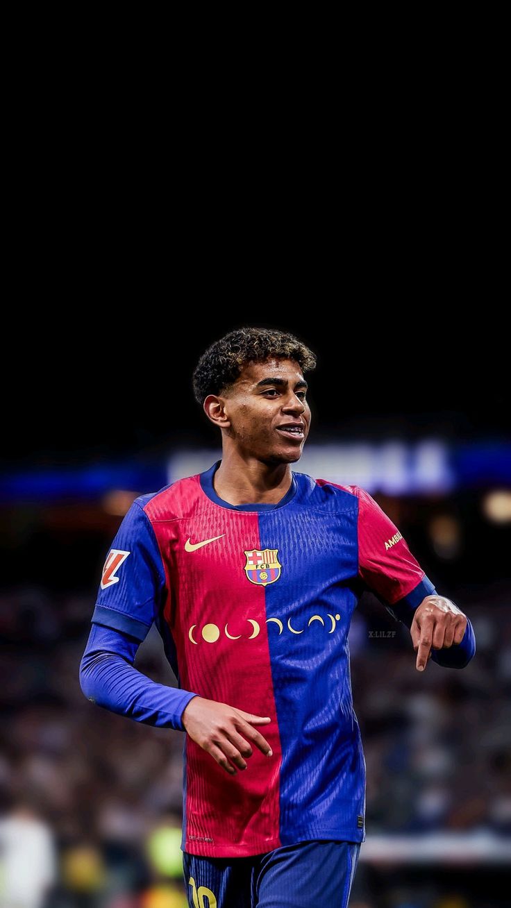 Lamine Yamal Crown Celebration Wallpapers - Wallpaper Cave