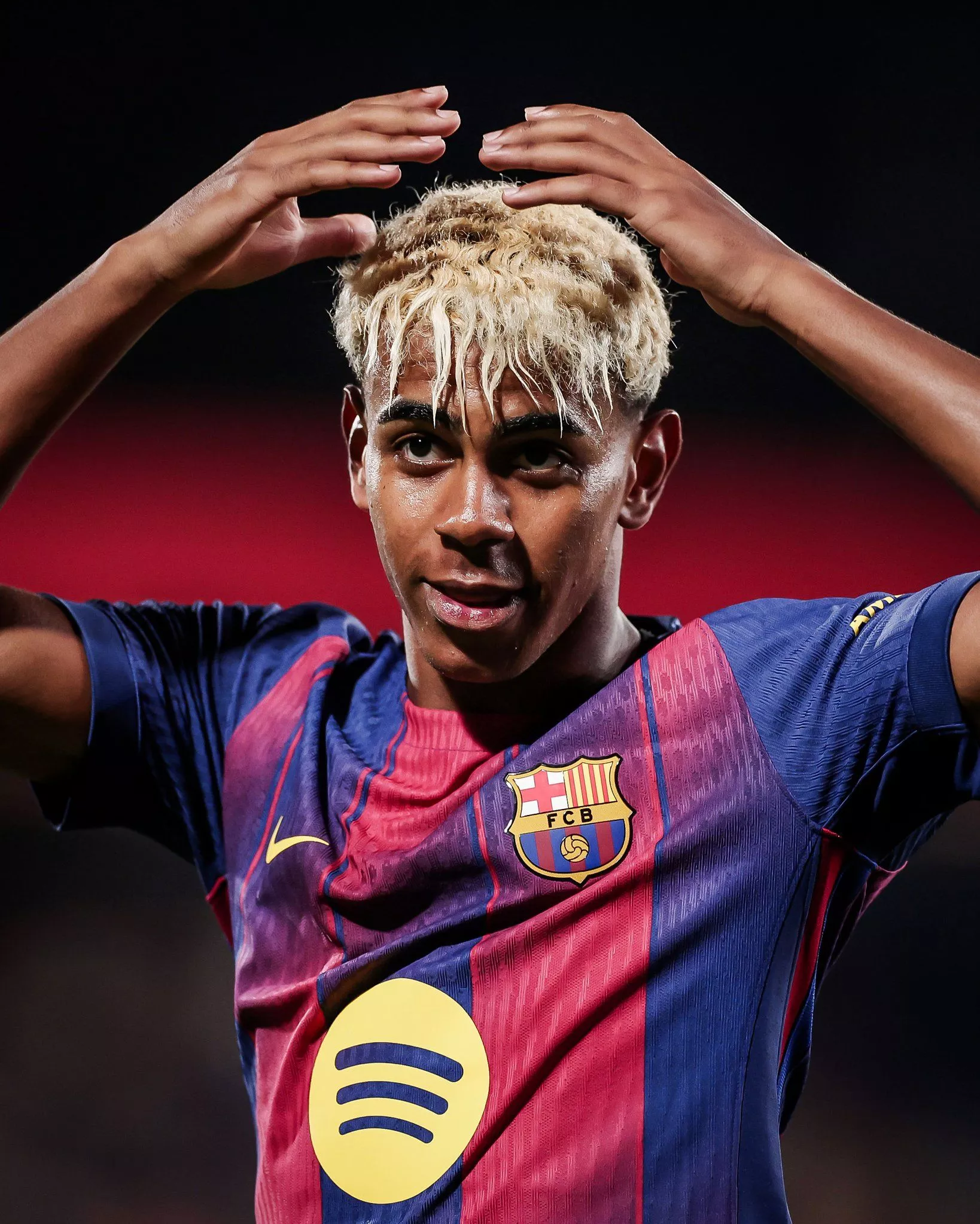 Lamine Yamal Crown Celebration Wallpapers - Wallpaper Cave