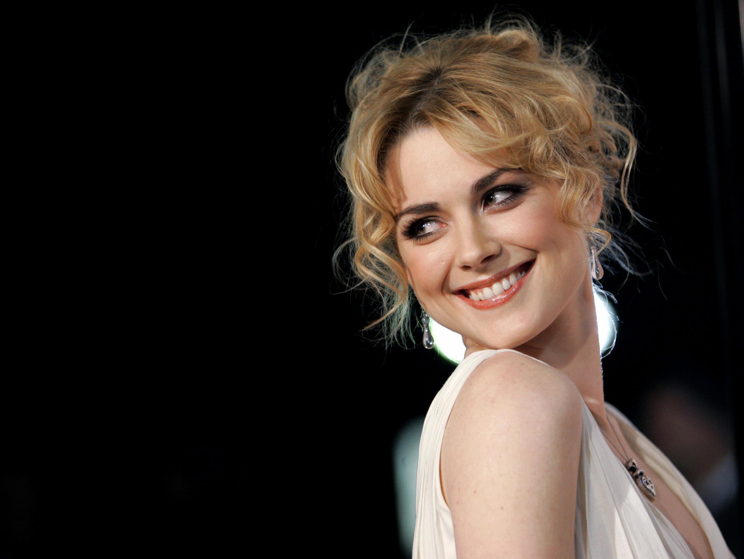 Alexandra Breckenridge Desktop Wallpapers - Wallpaper Cave