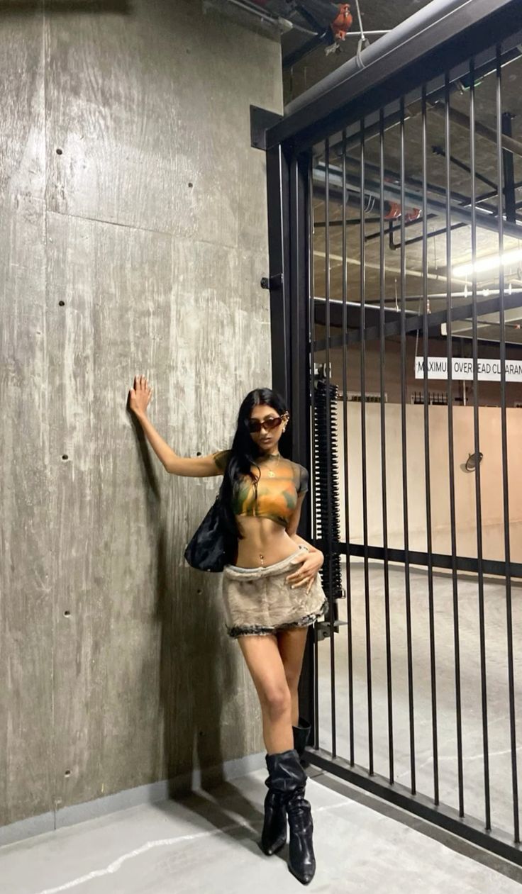 Lara Raj Wallpapers - Wallpaper Cave