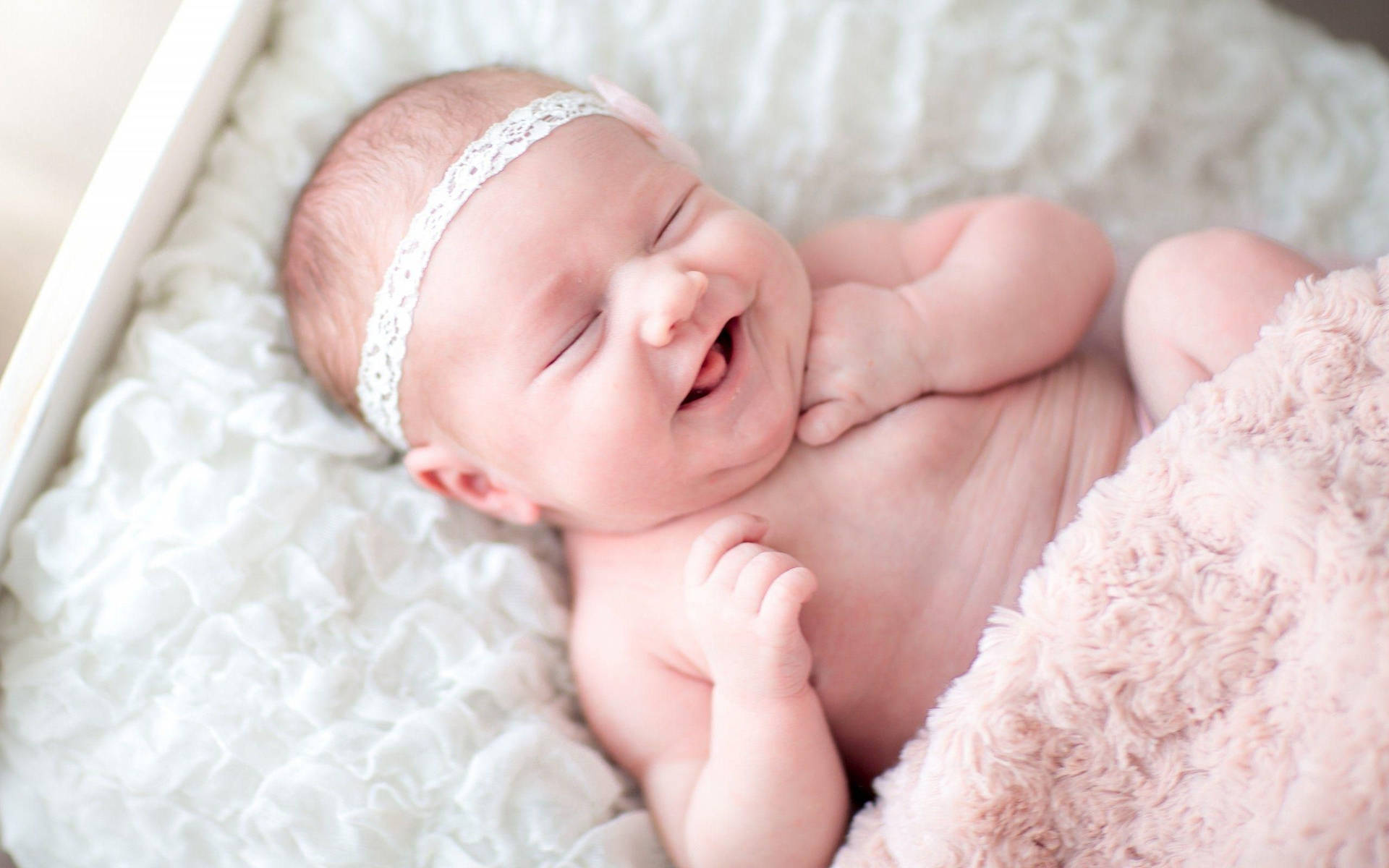 Newborn Baby Wallpapers - Wallpaper Cave
