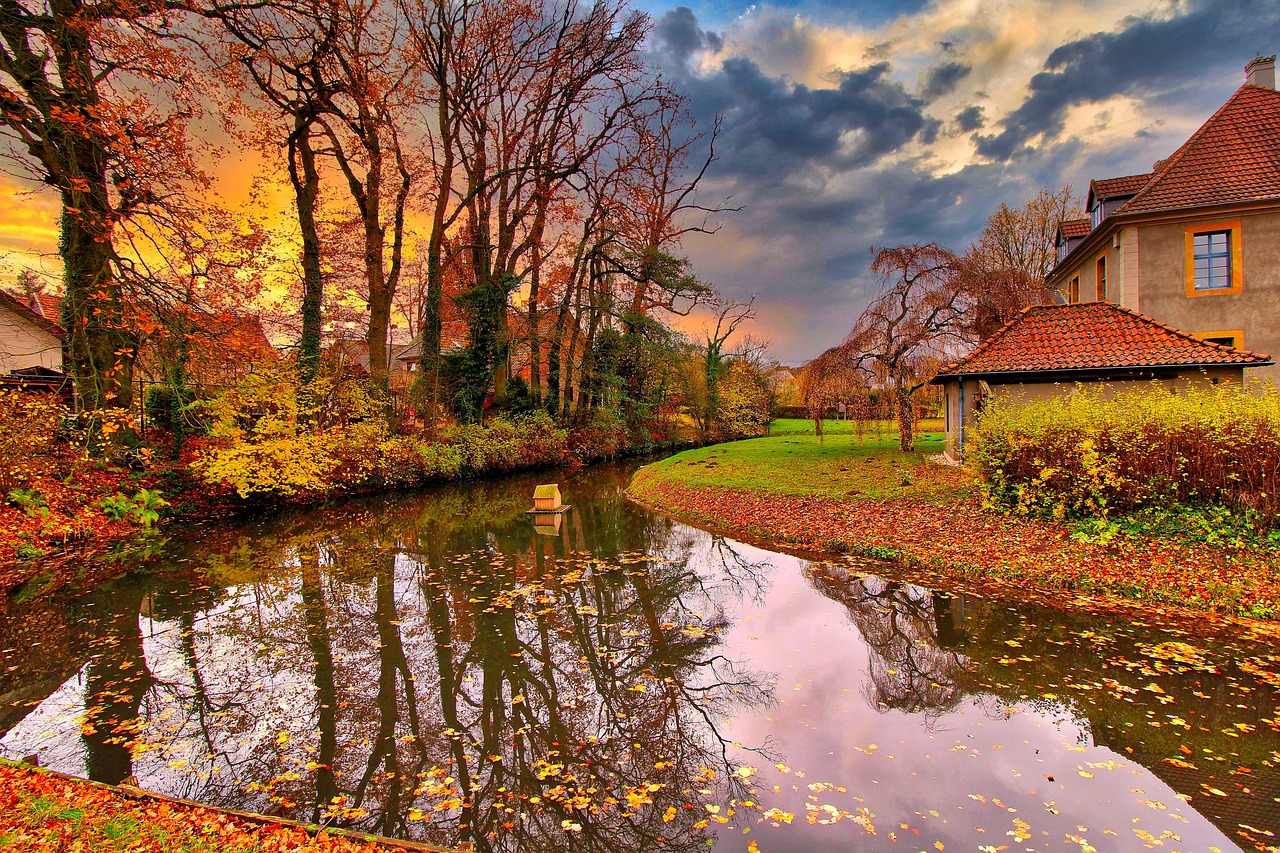 Fall Town Wallpapers - Wallpaper Cave