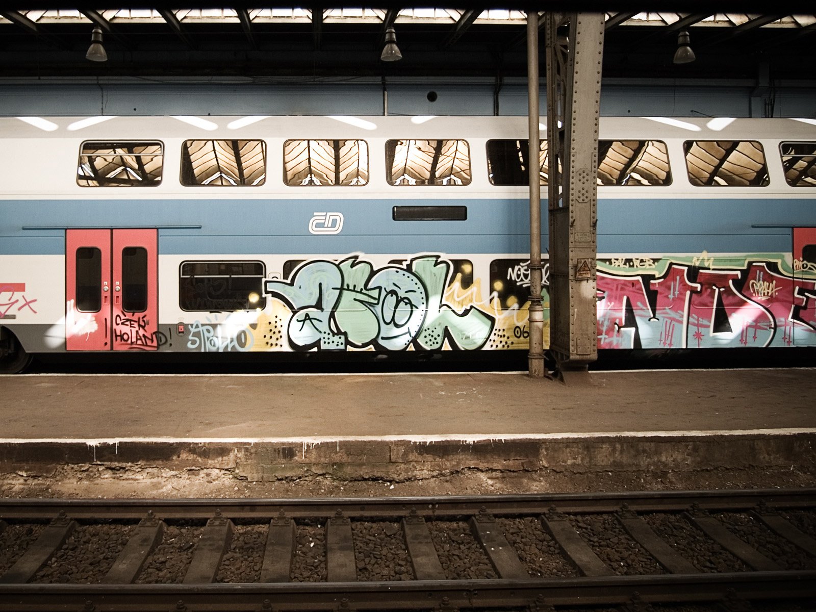 Graffiti Train Wallpapers - Wallpaper Cave