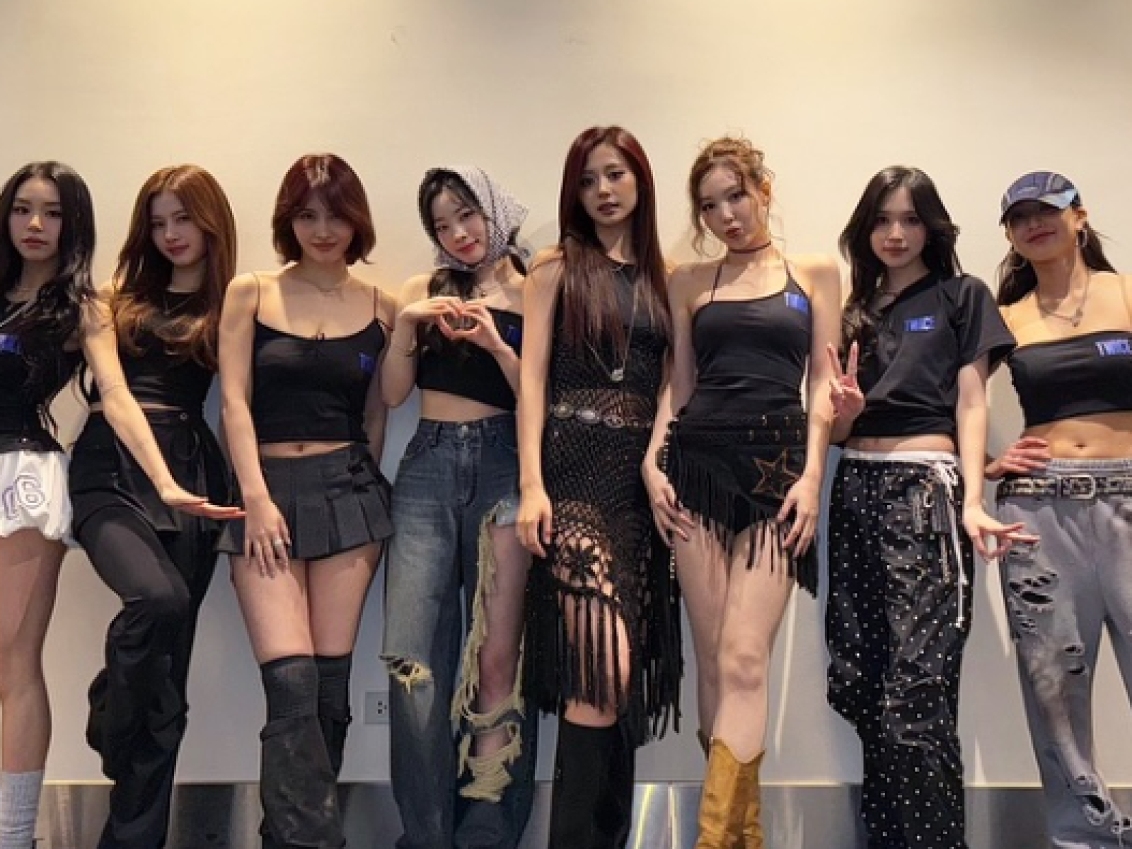 Twice 2025 Wallpapers - Wallpaper Cave