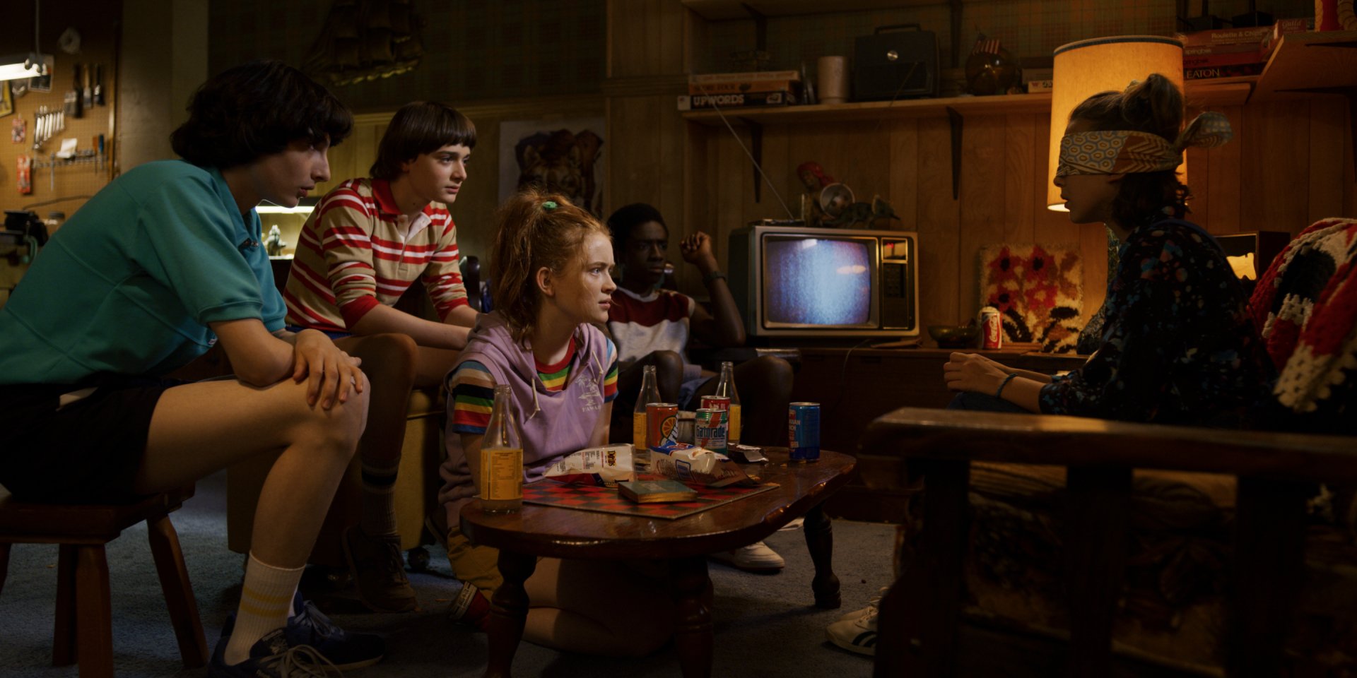 Stranger Things Crew Wallpapers Wallpaper Cave