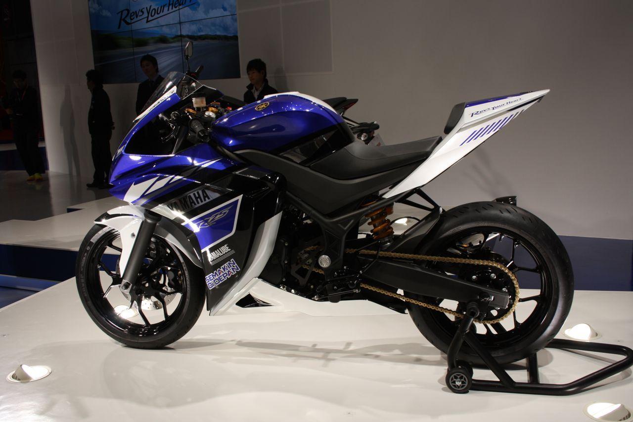 Yamaha R25 Wallpapers - Wallpaper Cave