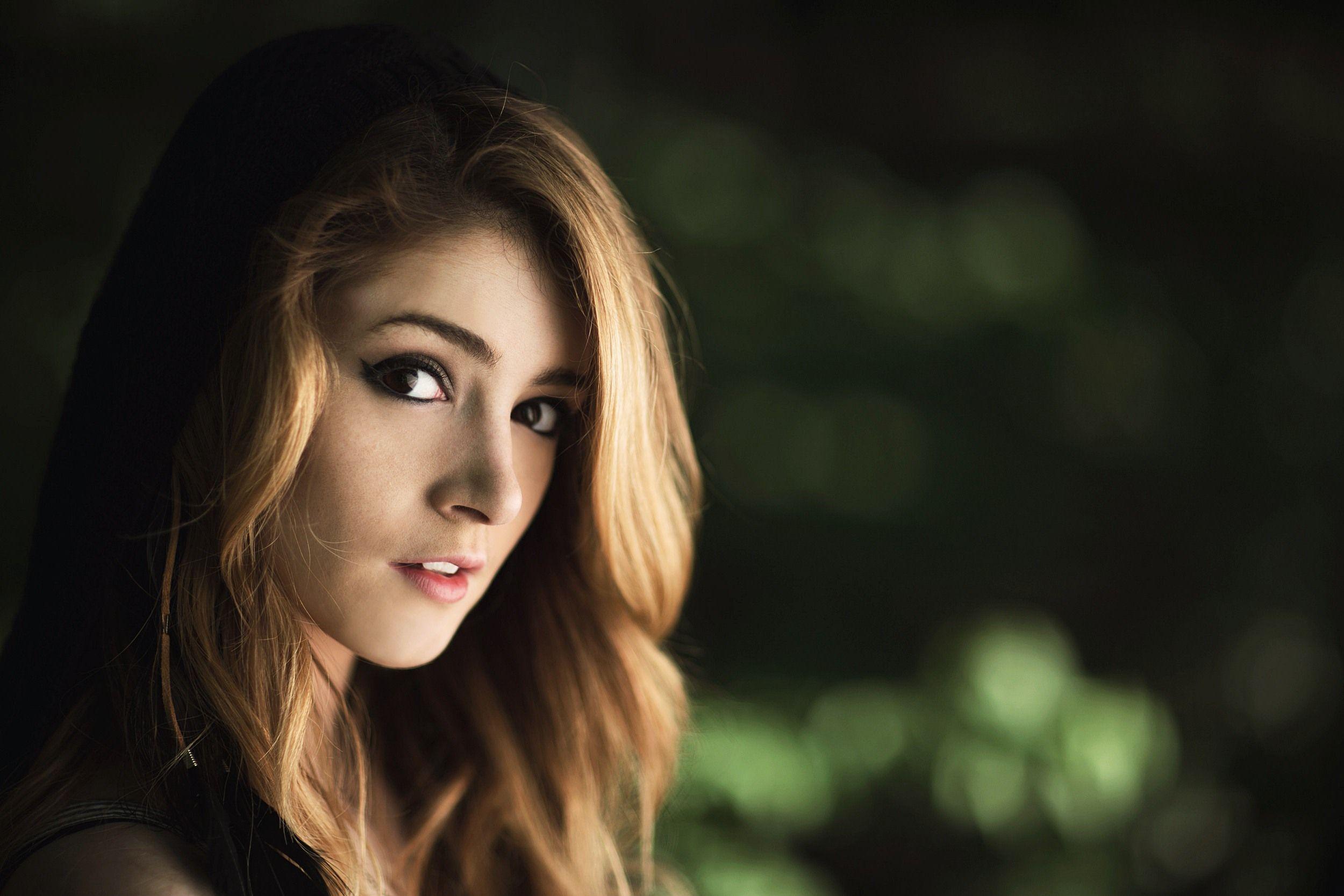 Singer Chrissy Costanza Desktop HD Wallpapers - Wallpaper Cave