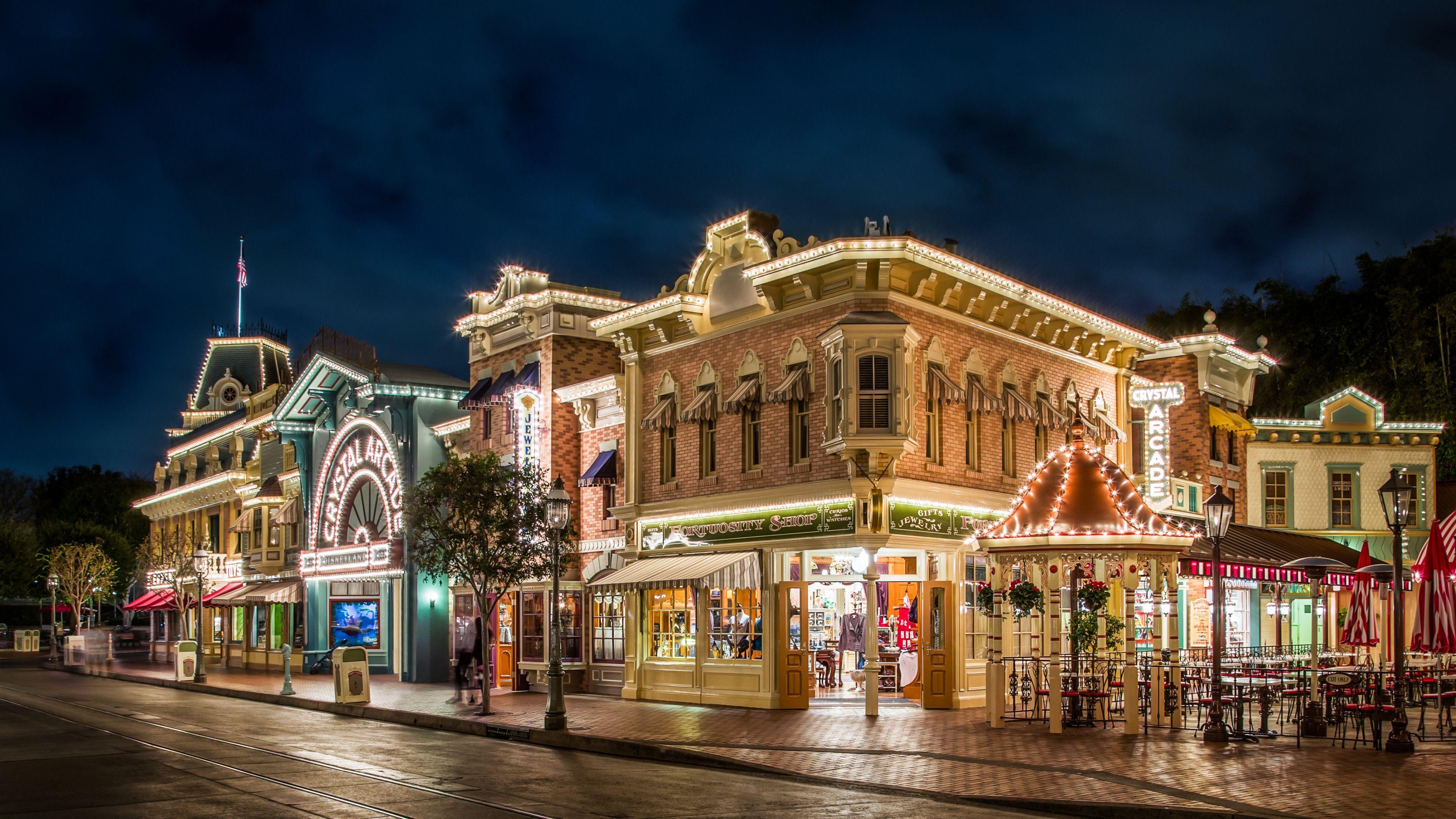 Disneyland Main Street Wallpaper
