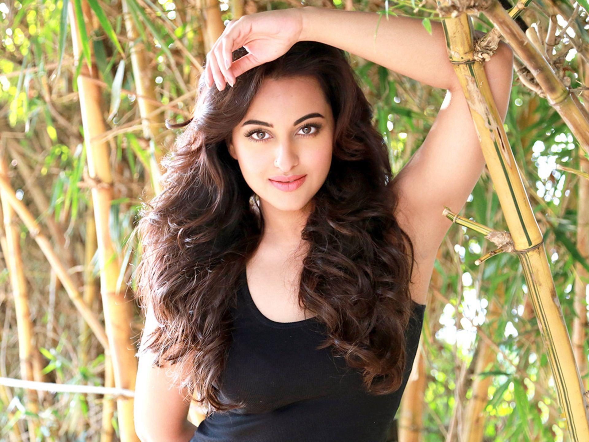 Sonakshi Sinha Wallpapers Wallpaper Cave