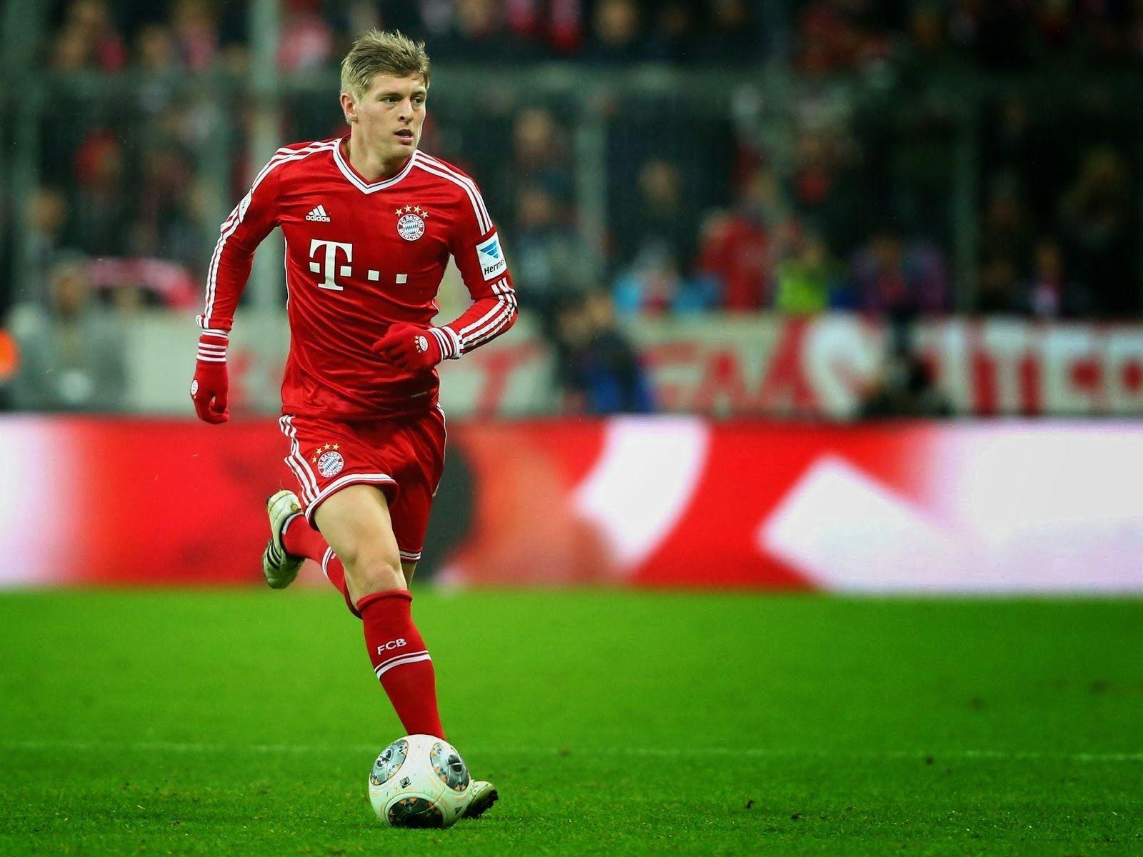 Kroos Wallpapers - Wallpaper Cave
