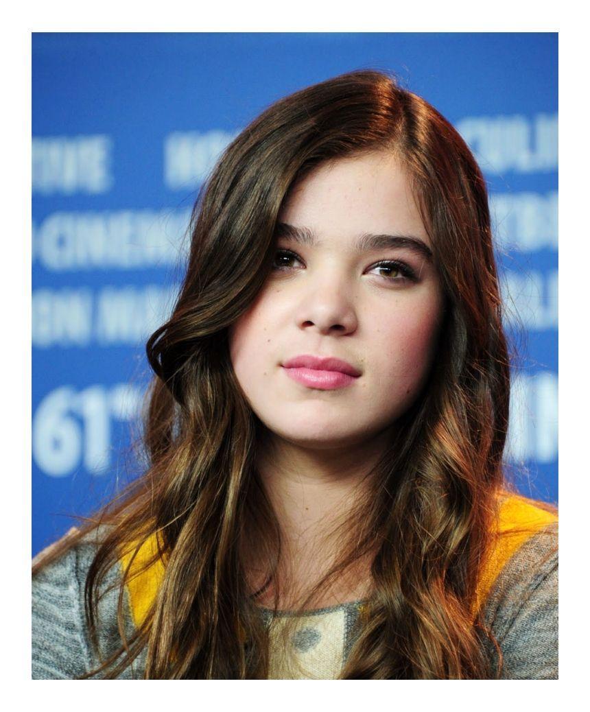 Hailee Steinfield Wallpapers - Wallpaper Cave