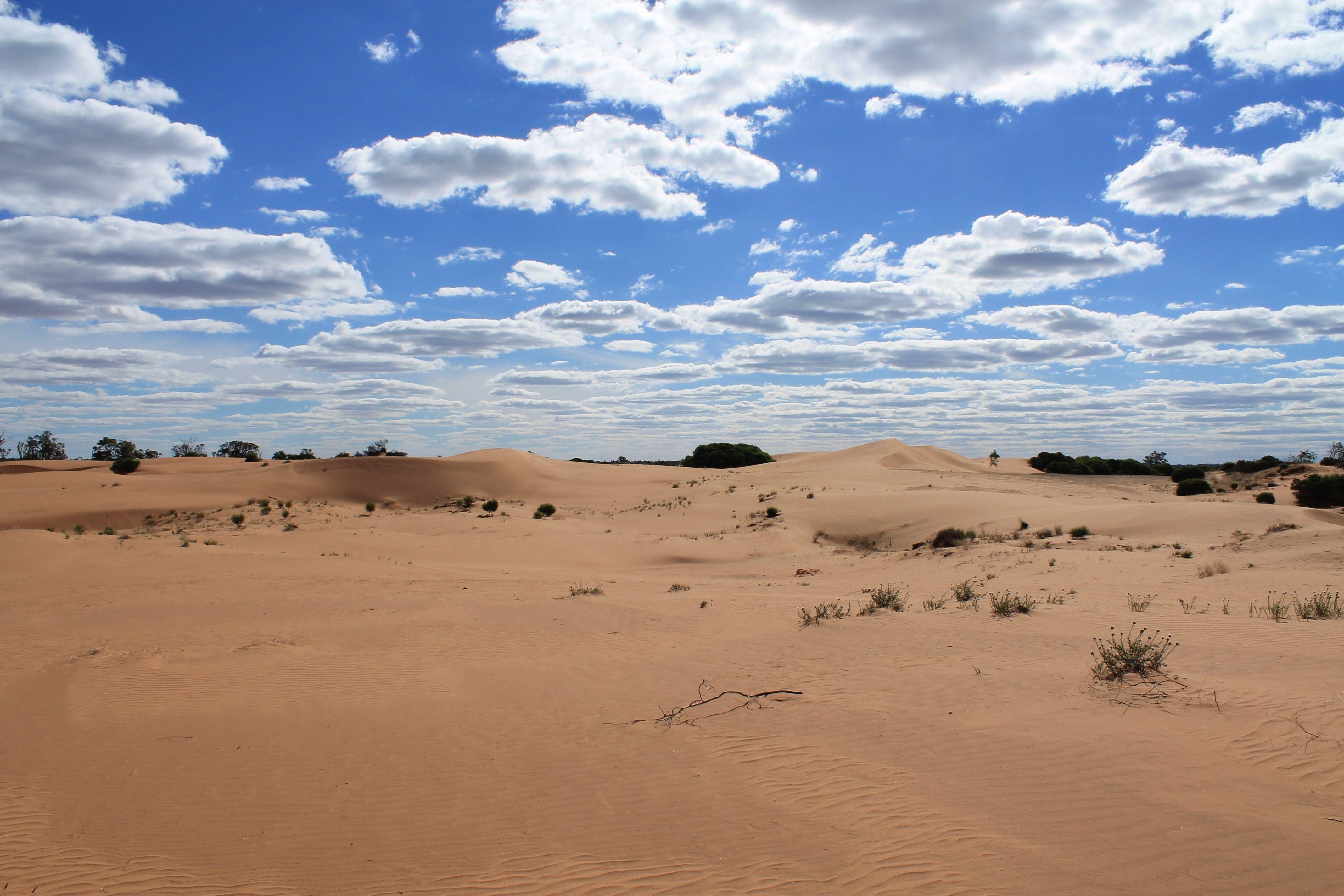 Cloudy Deserts Wallpapers - Wallpaper Cave