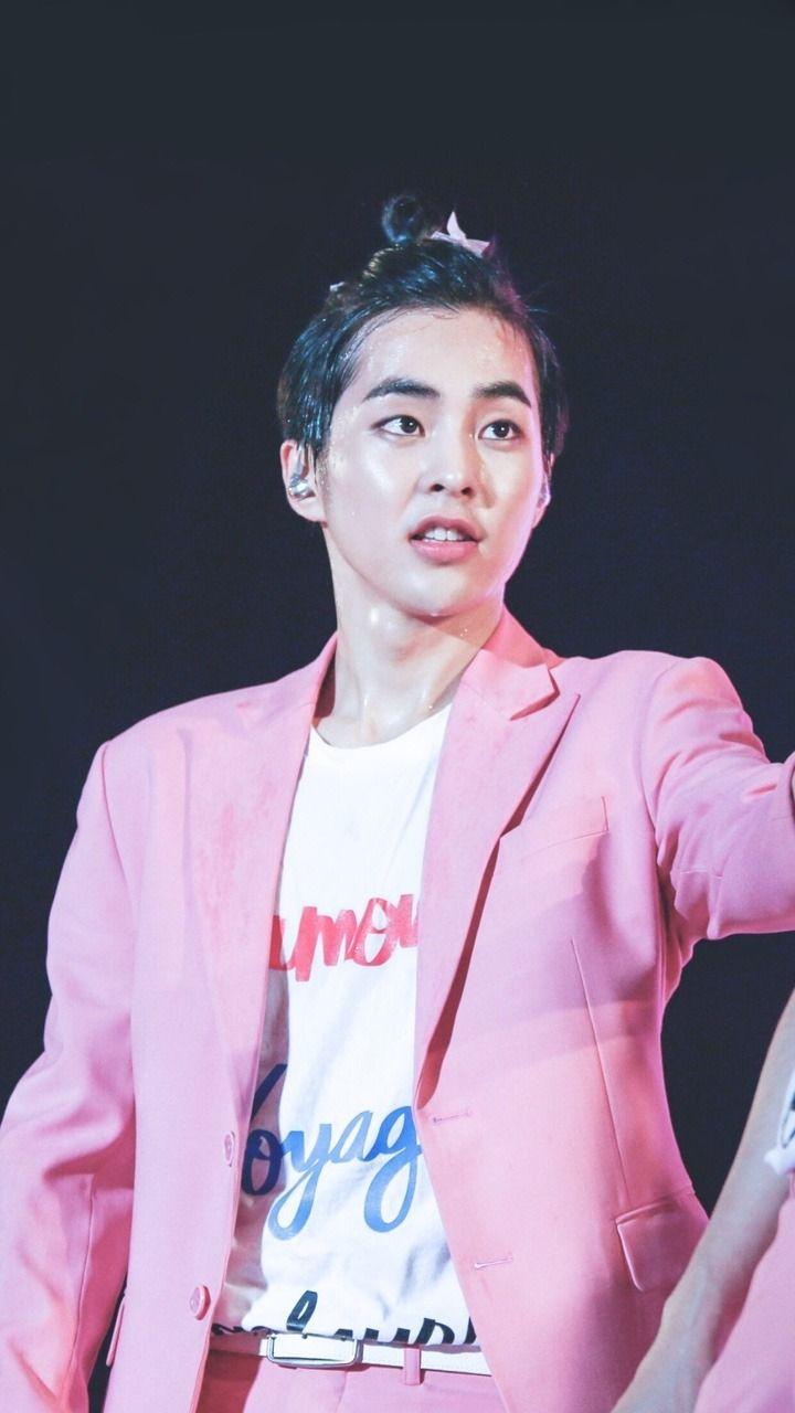 Xiumin Wallpaper Hd Exo Xiumin Kim Minseok Wallpaper Gif Blue Flowers ...