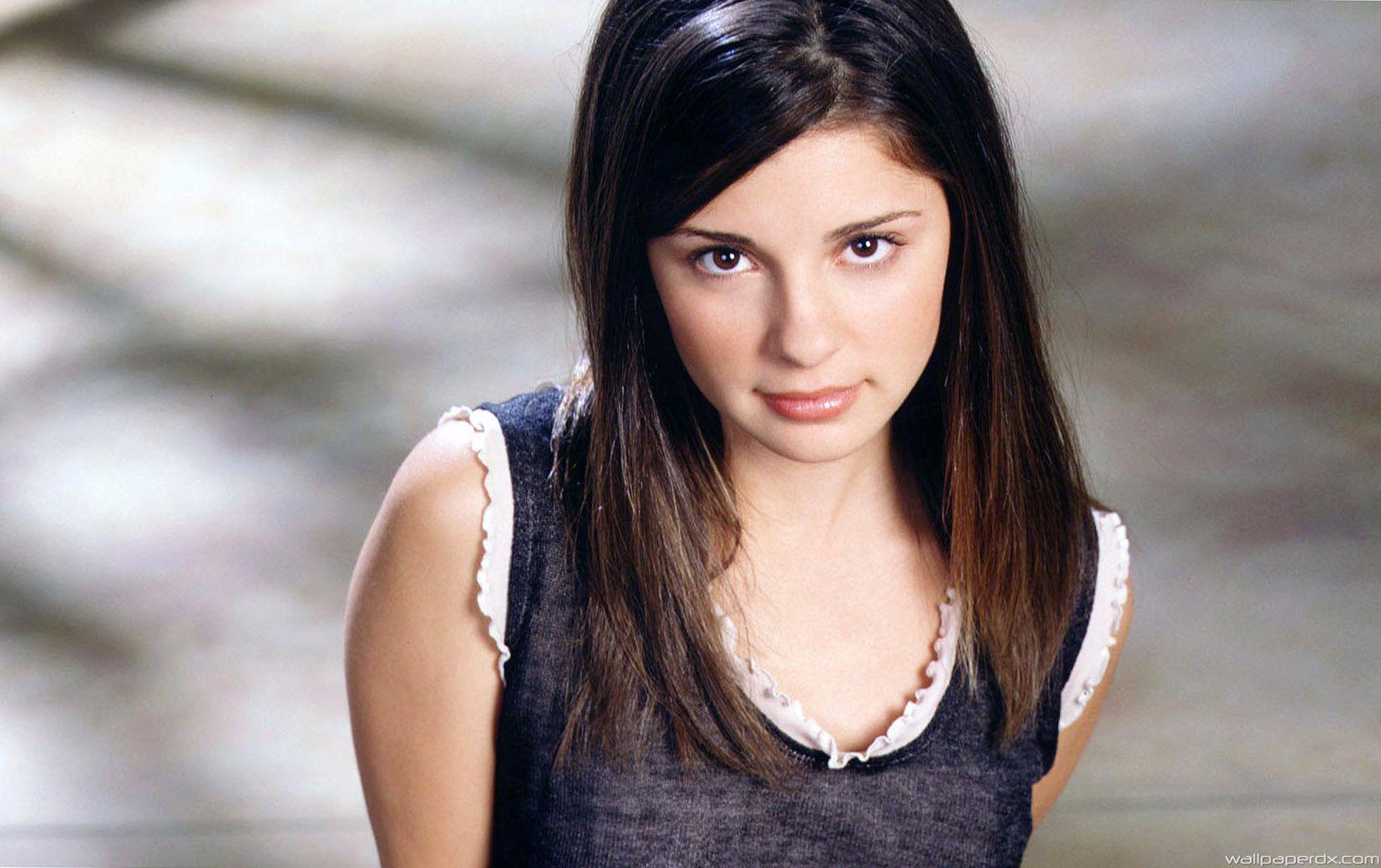Shiri Appleby Wallpapers - Wallpaper Cave